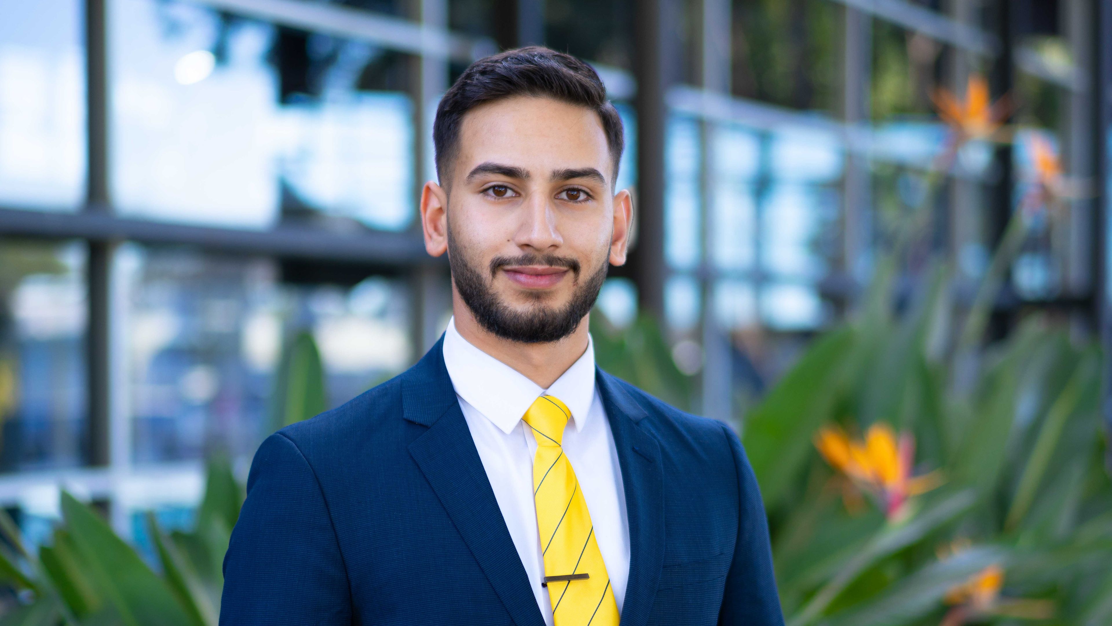 Ahmad Hamdy - Sales Associate to Shayne Cuschieri - Ray White Macarthur Group