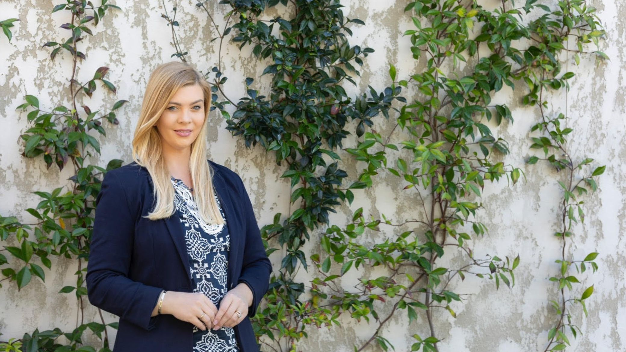 Laura Arnold - Sales Executive with Jody Fewster - Ray White Cottesloe ...