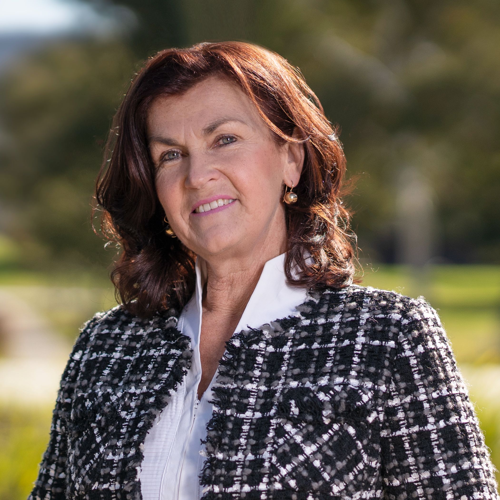 Phyllis Tidmarsh - Sales Consultant - Ray White Canberra