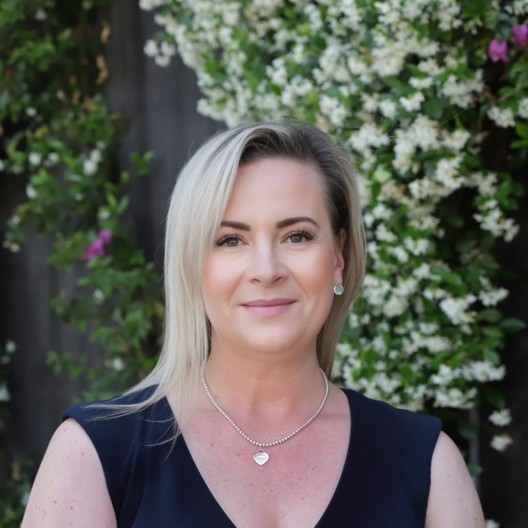 Amber Roberts • Ray White