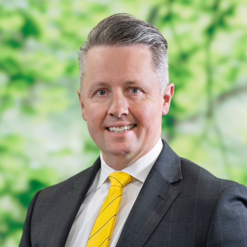 Jeremy Cleaver - Managing Director & Auctioneer - Ray White Eltham