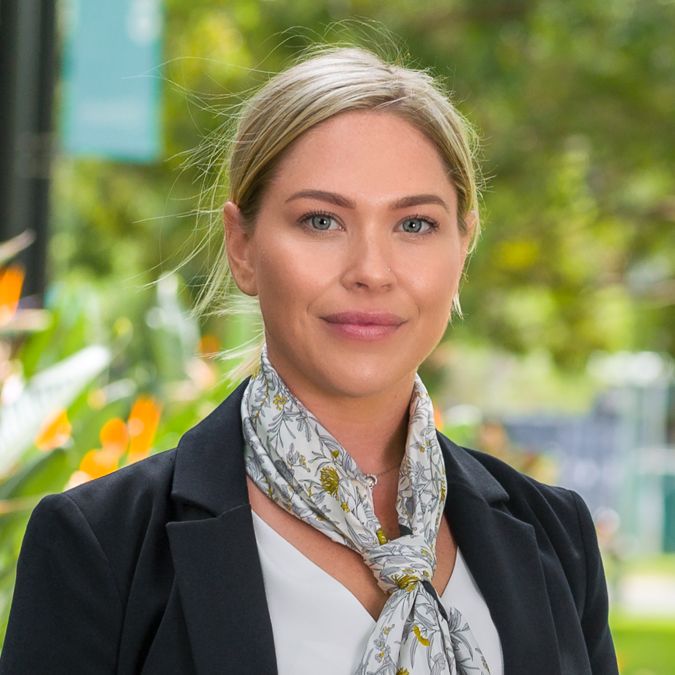 Chloe Radzieta - Senior Business Development Executive - Ray White ...