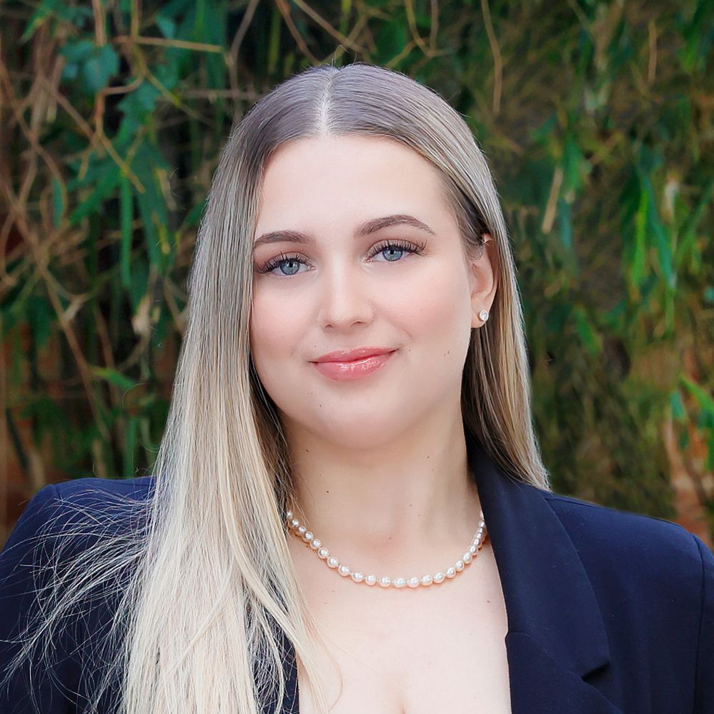 Jessica Thomson • Ray White