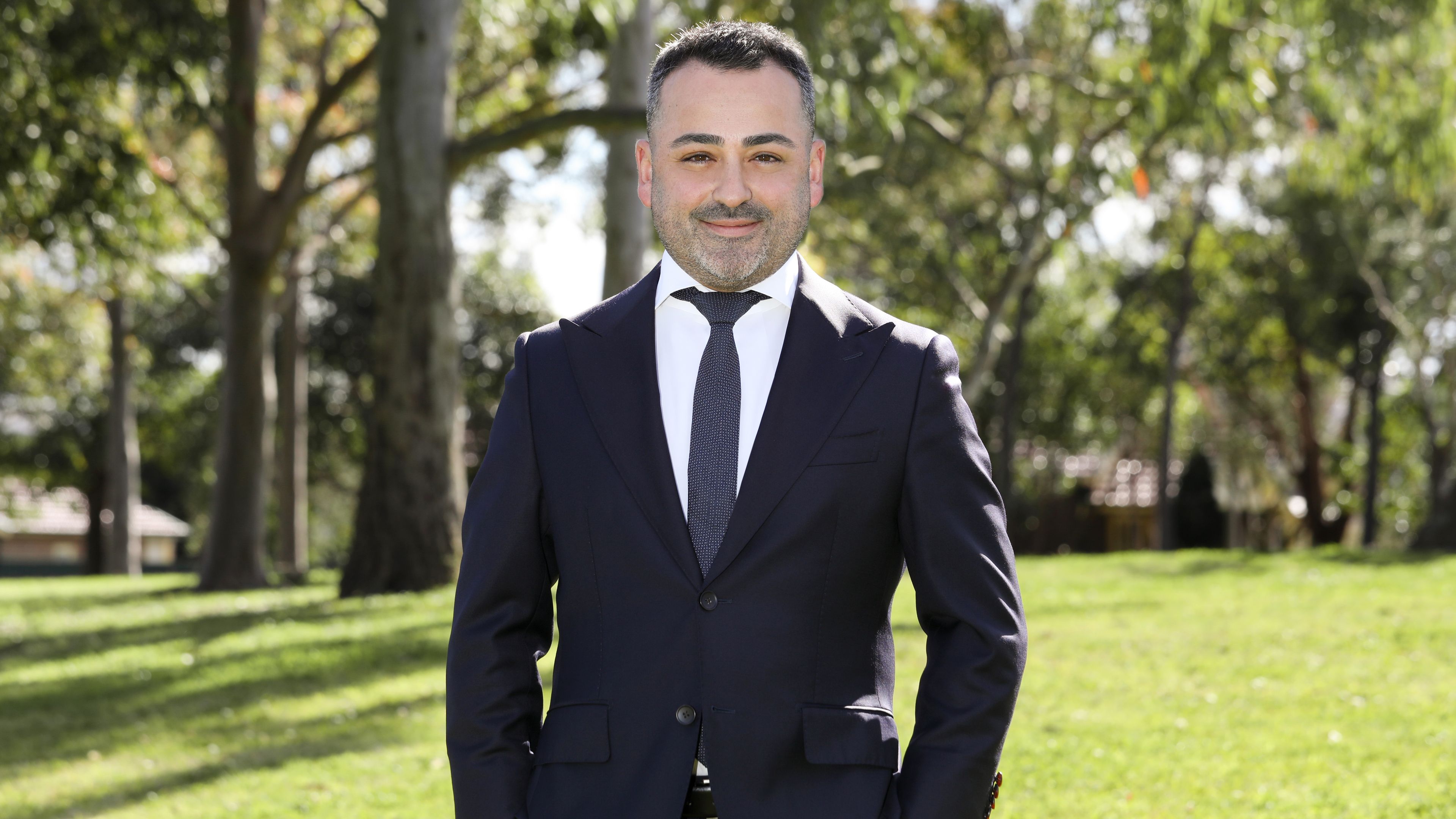 Manuel Roussakis - Director / Licensee - Ray White Canterbury