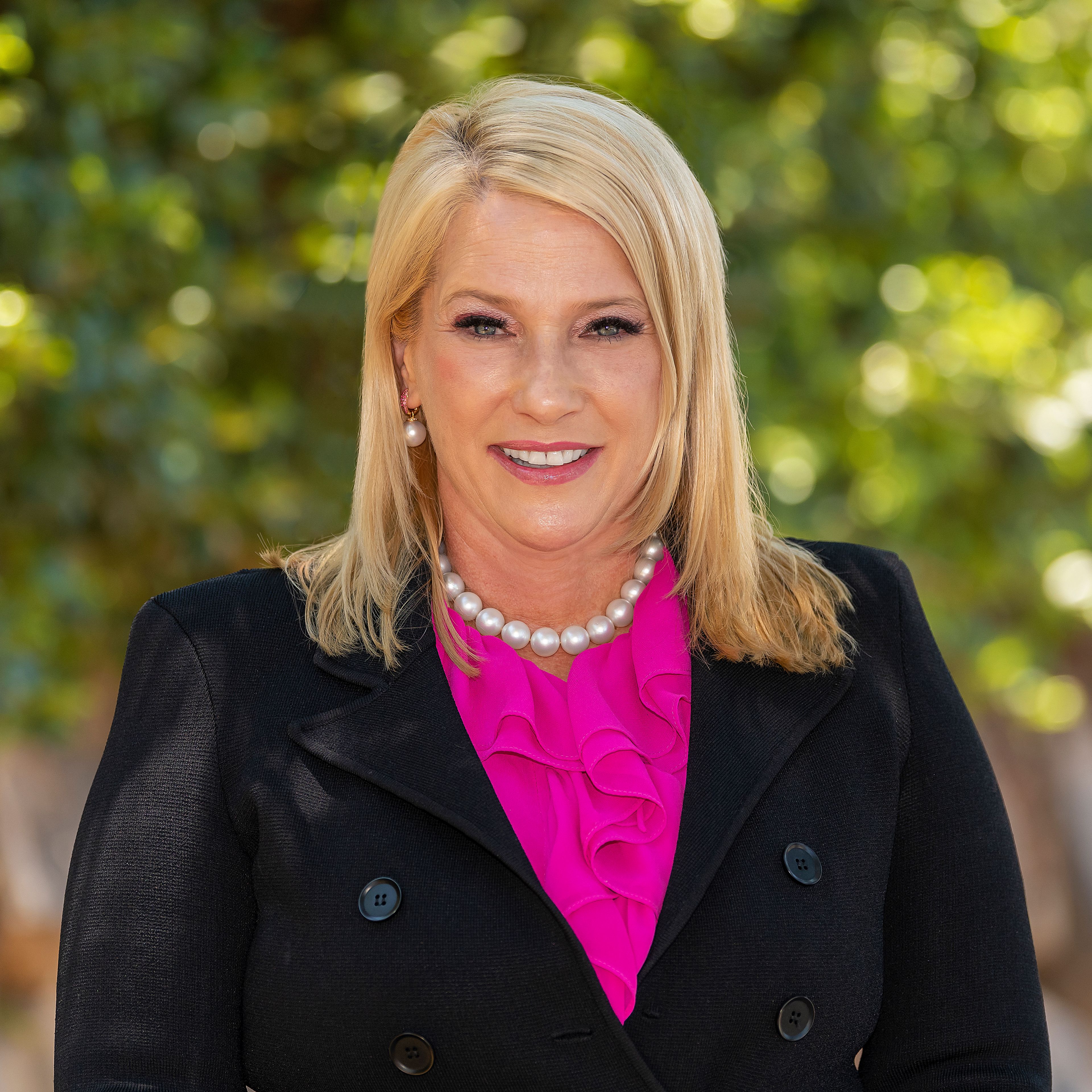 Sonya Treloar • Ray White