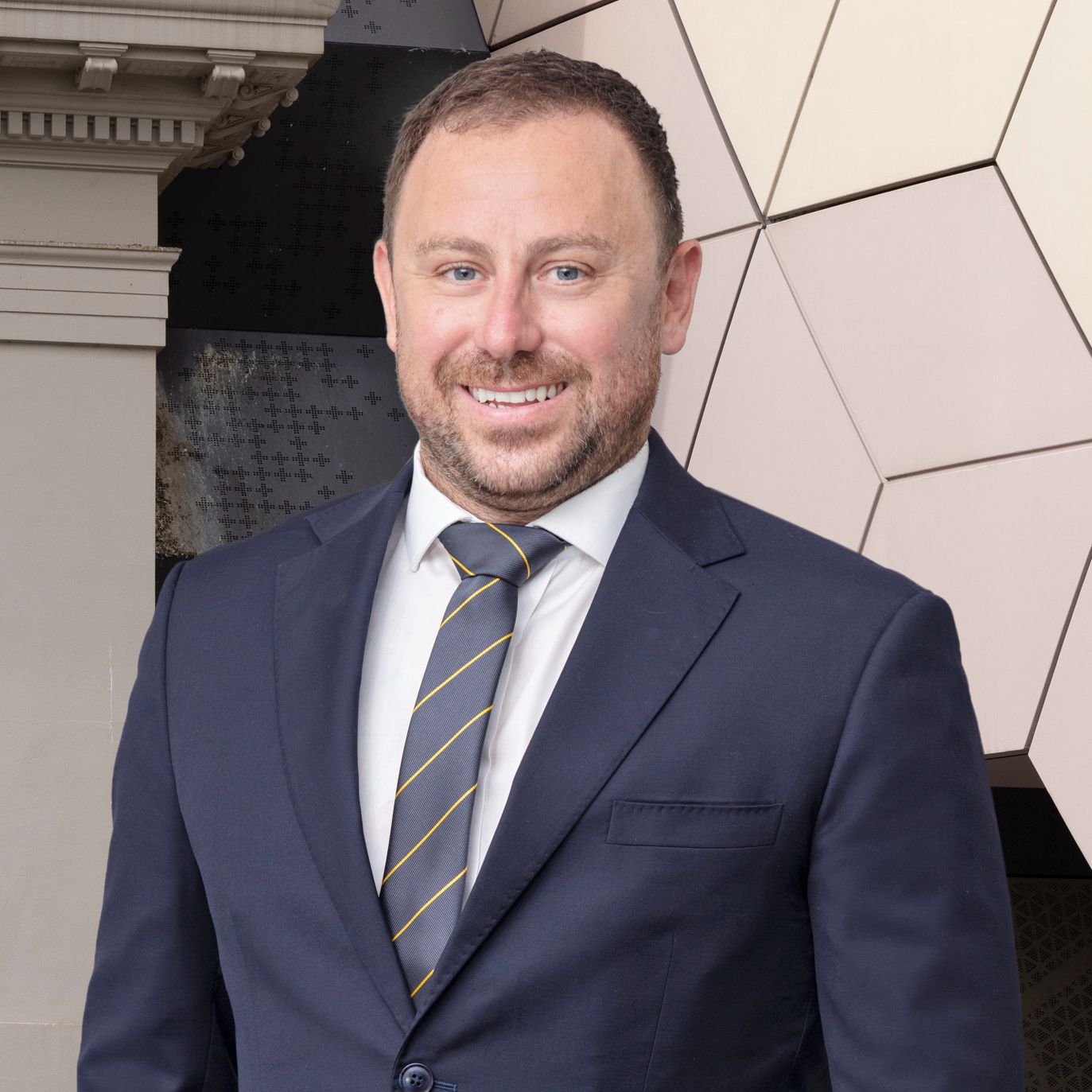 George Politis - Senior Sales Consultant & Auctioneer - Ray White Highton