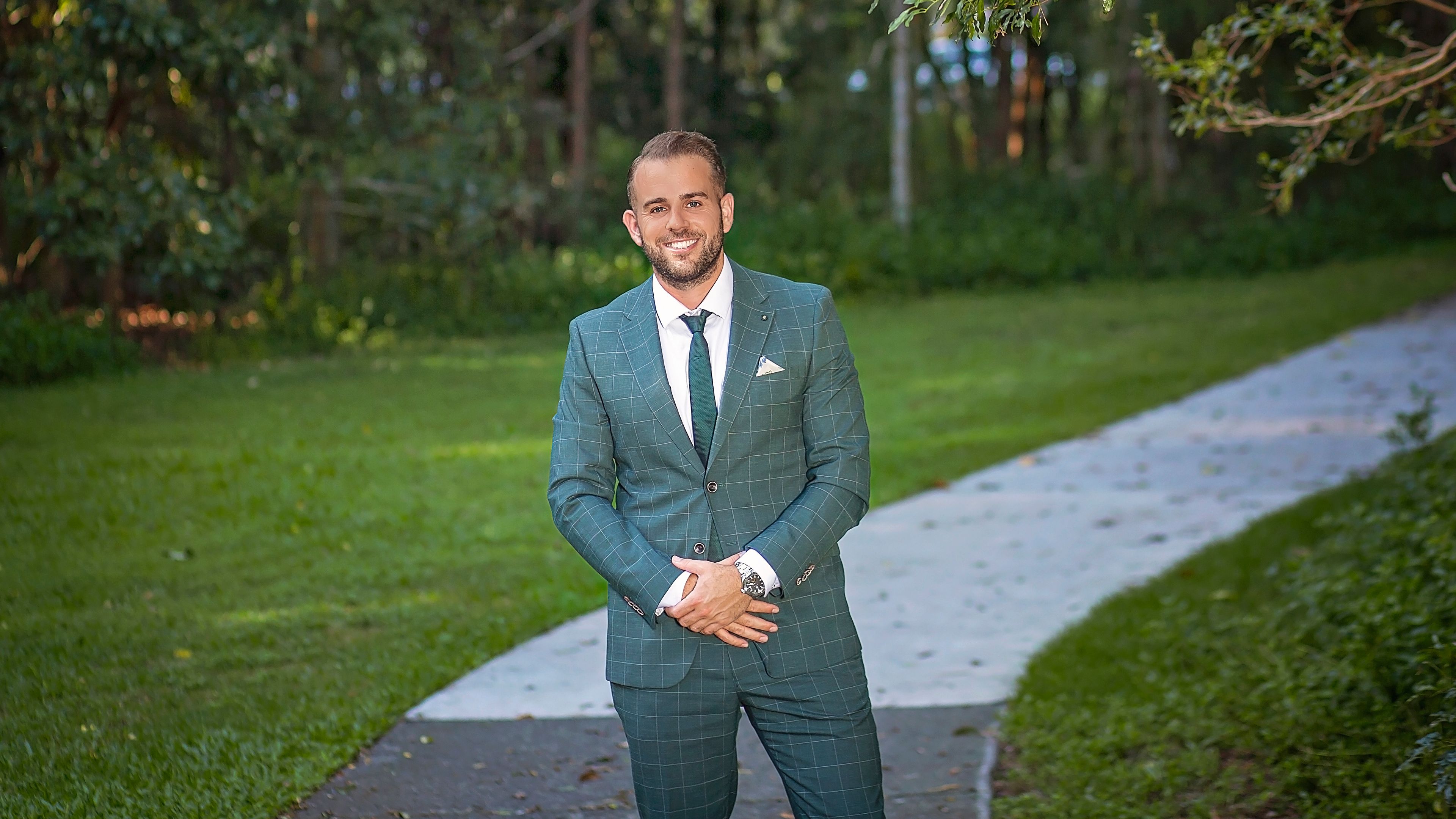 Tom Agmon - Sales Associate - Ray White Mt Gravatt