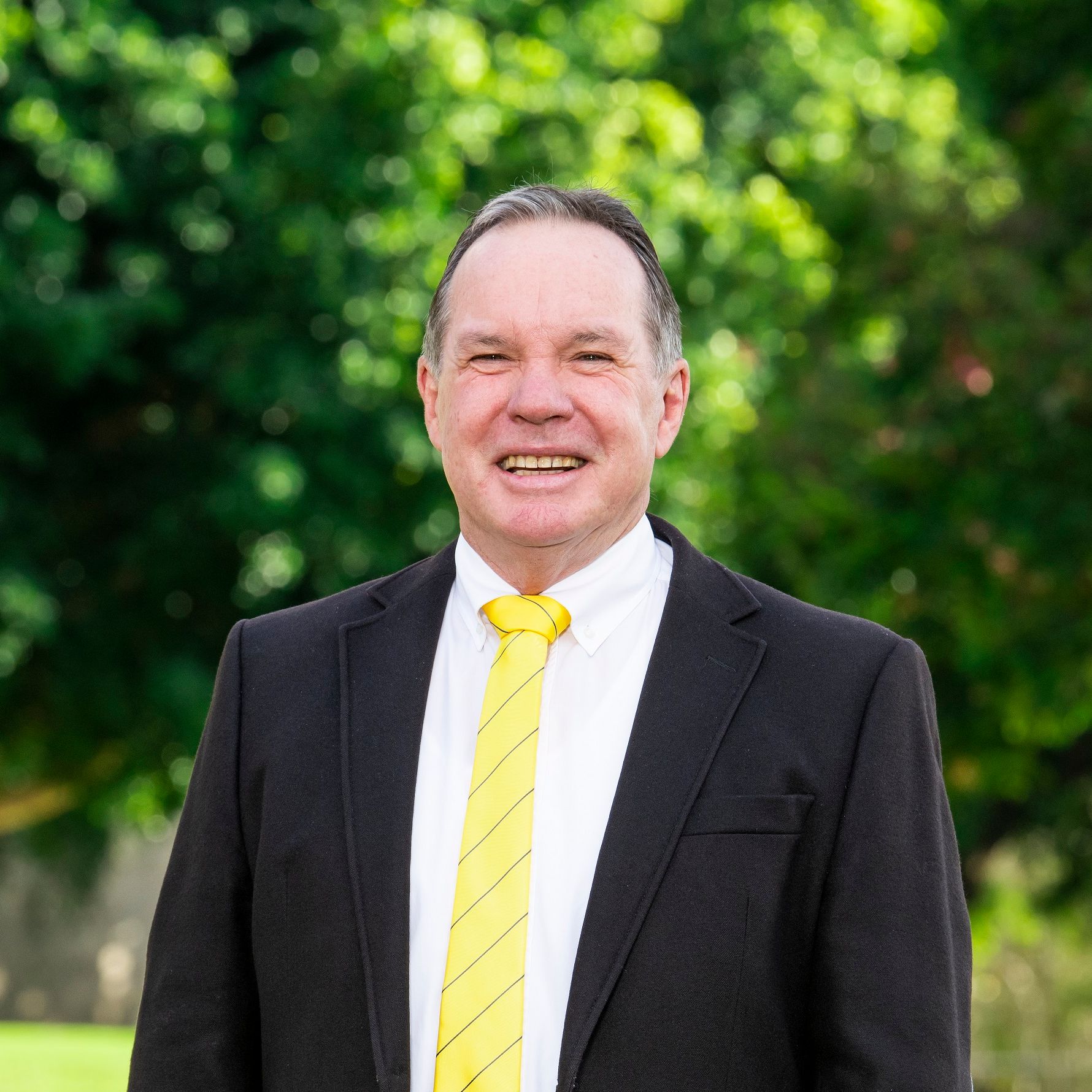 Peter Douglas • Ray White