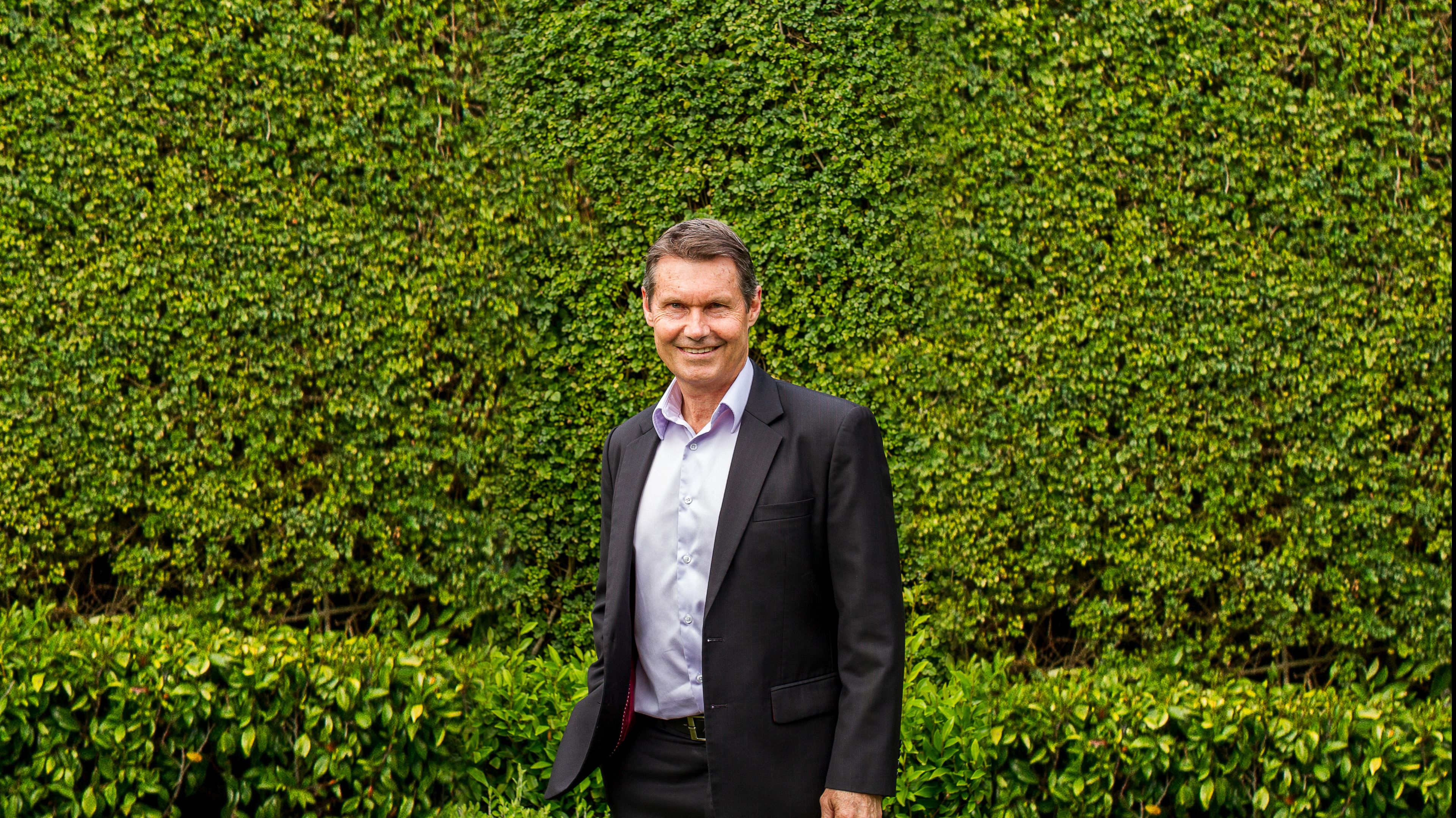 Mike Robson - EQUITY PARTNER | LICENSEE AGENT - Ray White Mt Eden