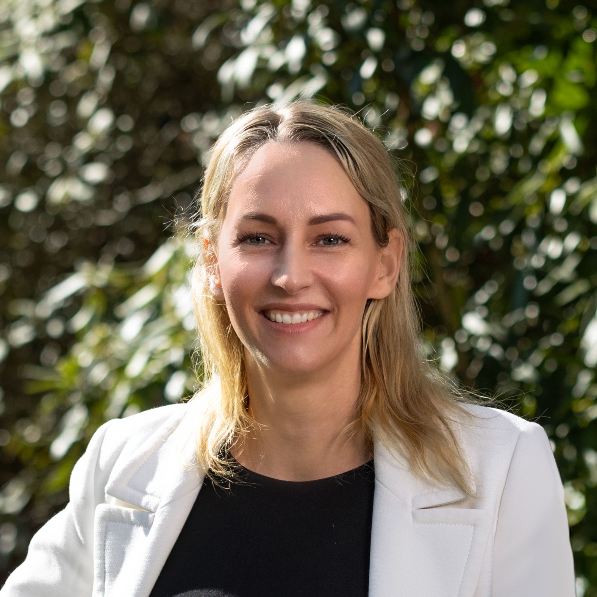 Lanessa White - Sales and Marketing Assistant to Daniel Reed - Ray ...