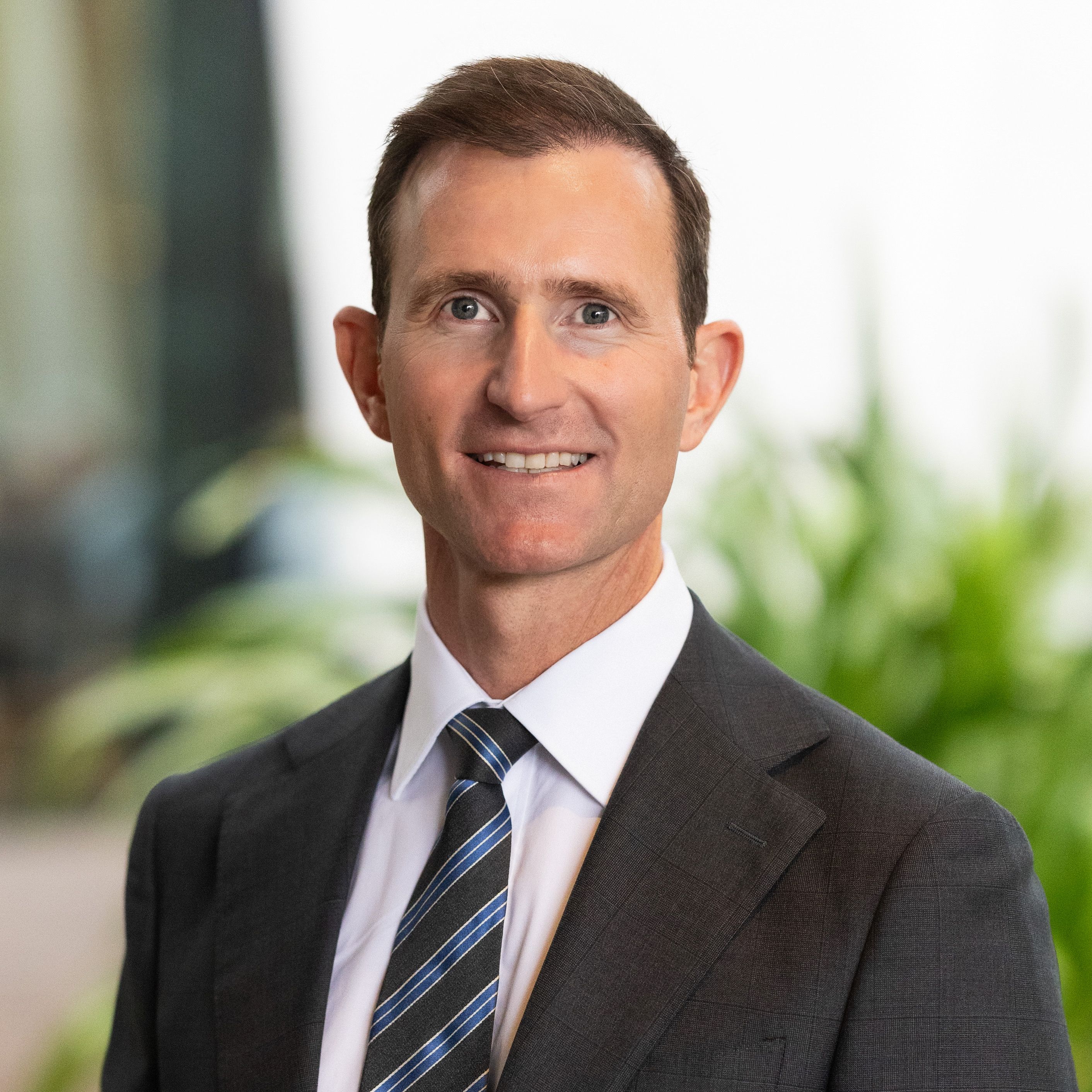 Tom Barr • Ray White Commercial