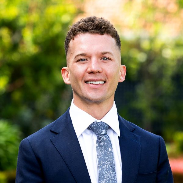 Scott Rowe • Ray White