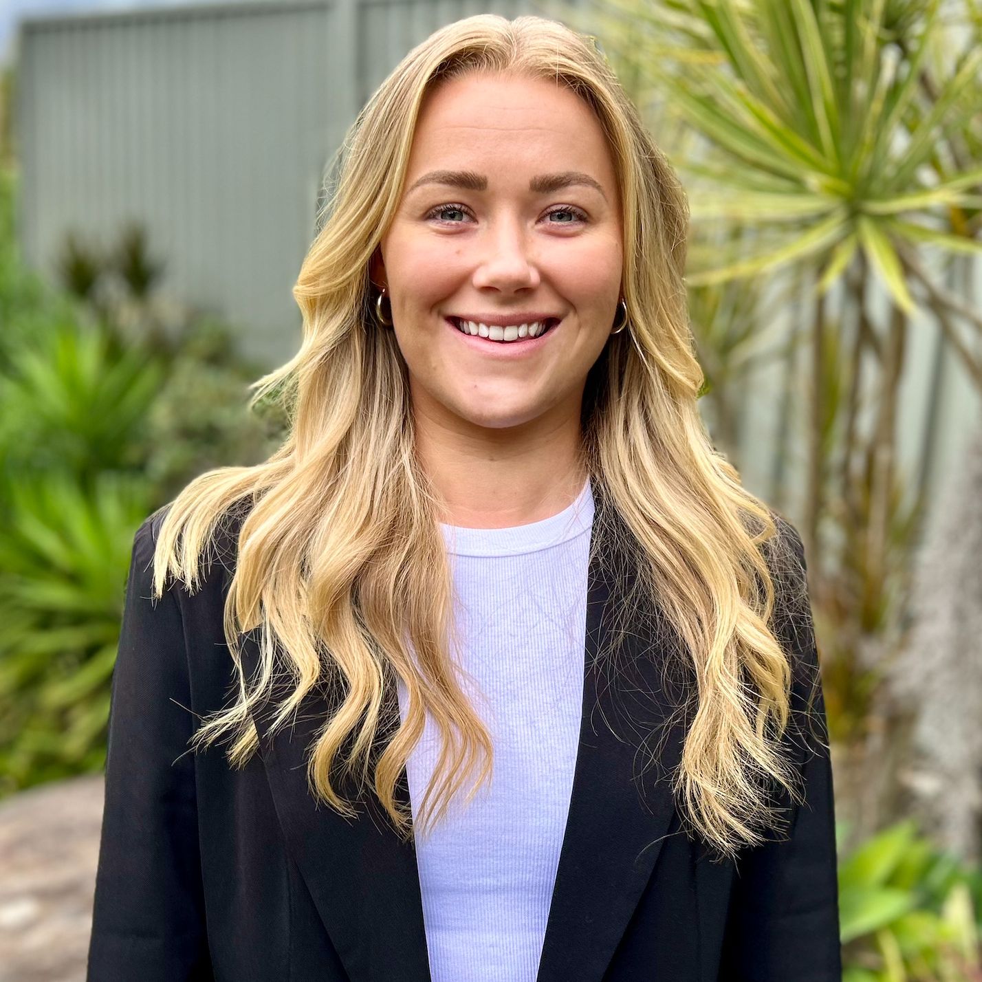 Ellie Barras • Ray White