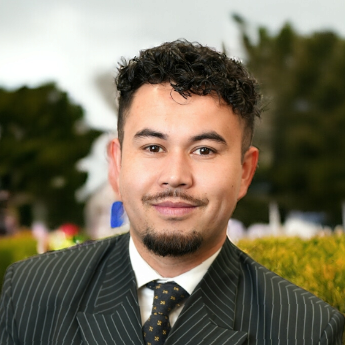 Ali Ahmadi - Licensee Salesperson - Ray White Barrington