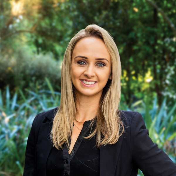 Hannah Petherbridge • Ray White New Zealand