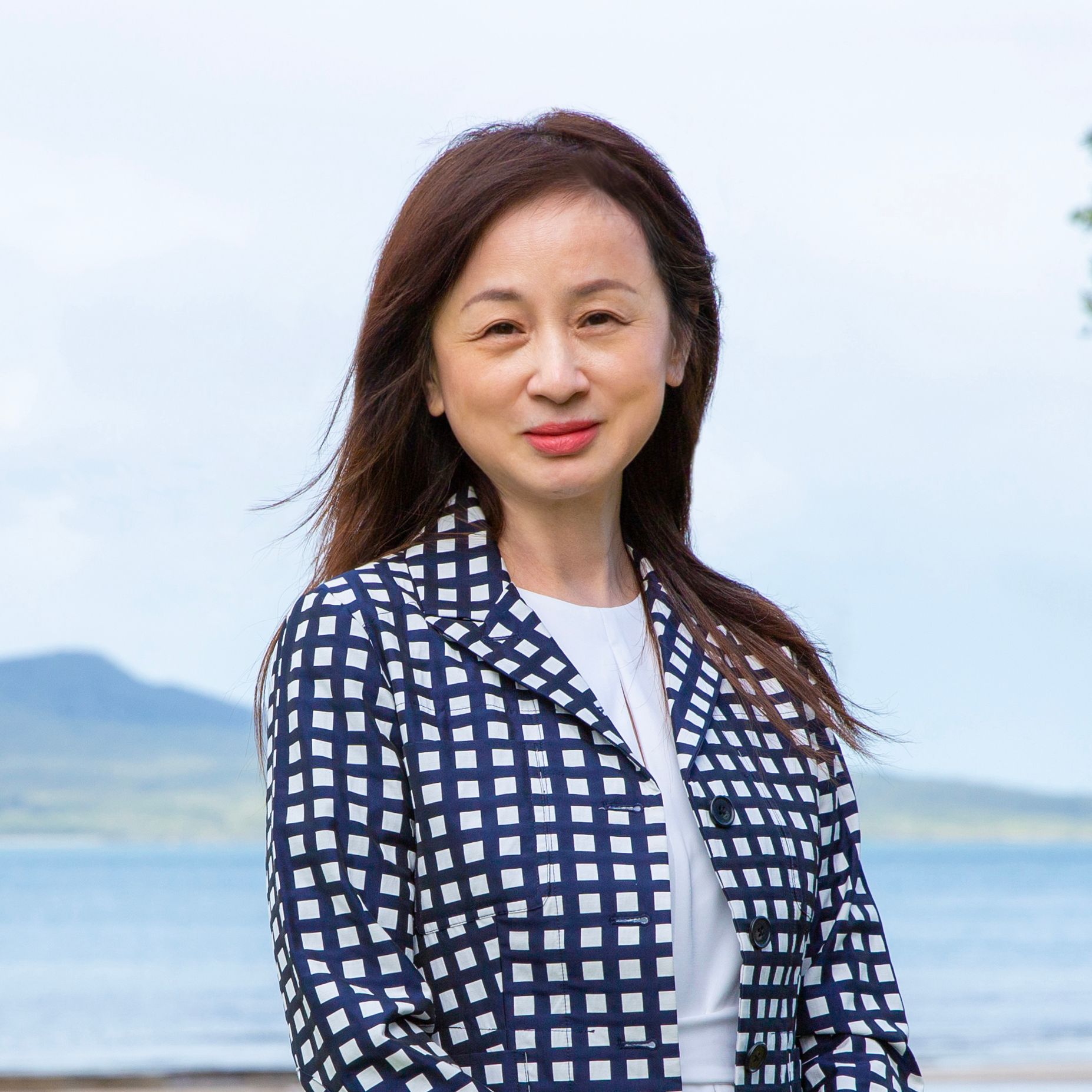 Iris Chen - Licensee Agent / Business Owner - Ray White Pinehill