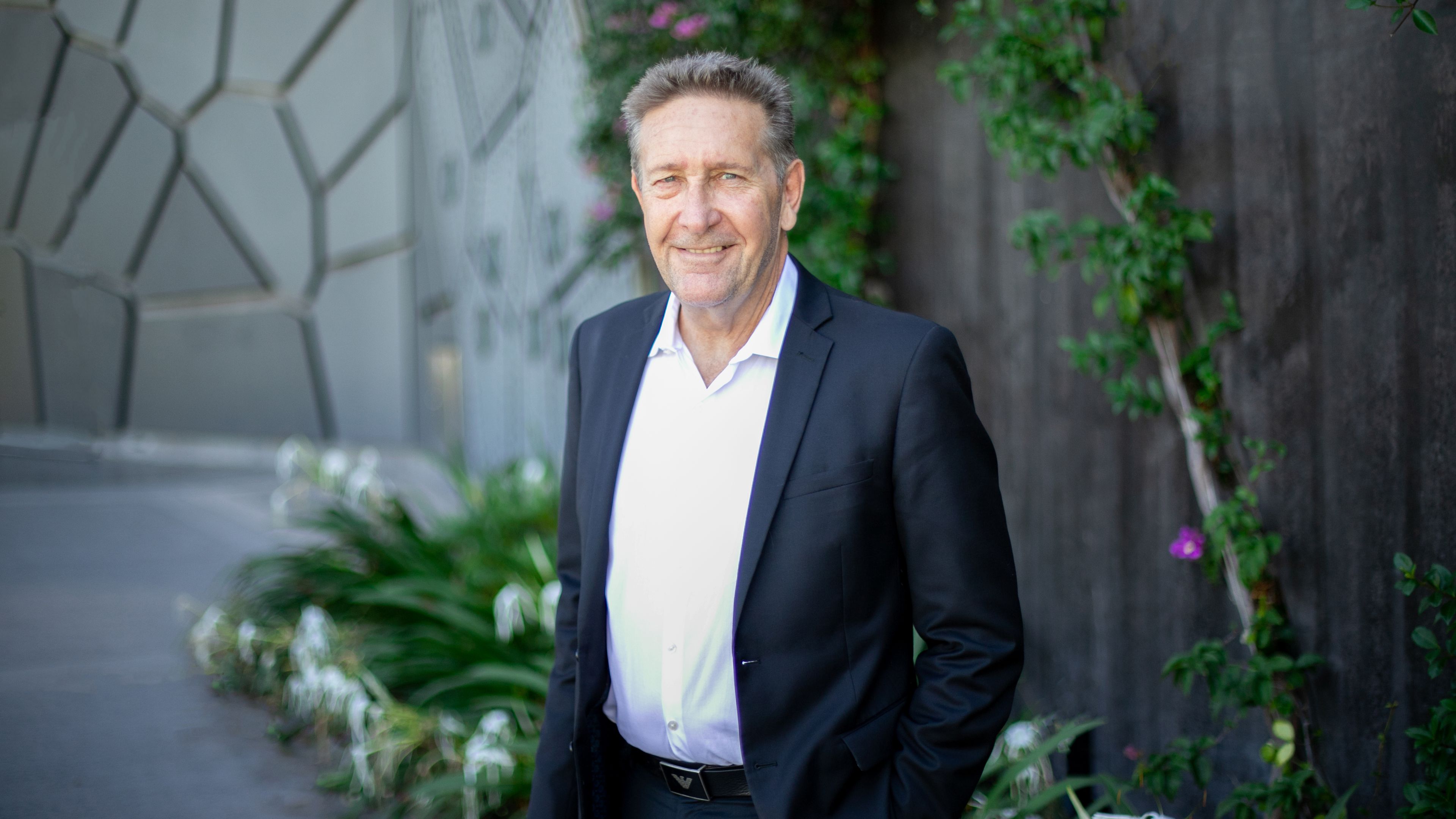Gregory Bell - Head of Commercial & Industrial - Ray White Hope Island