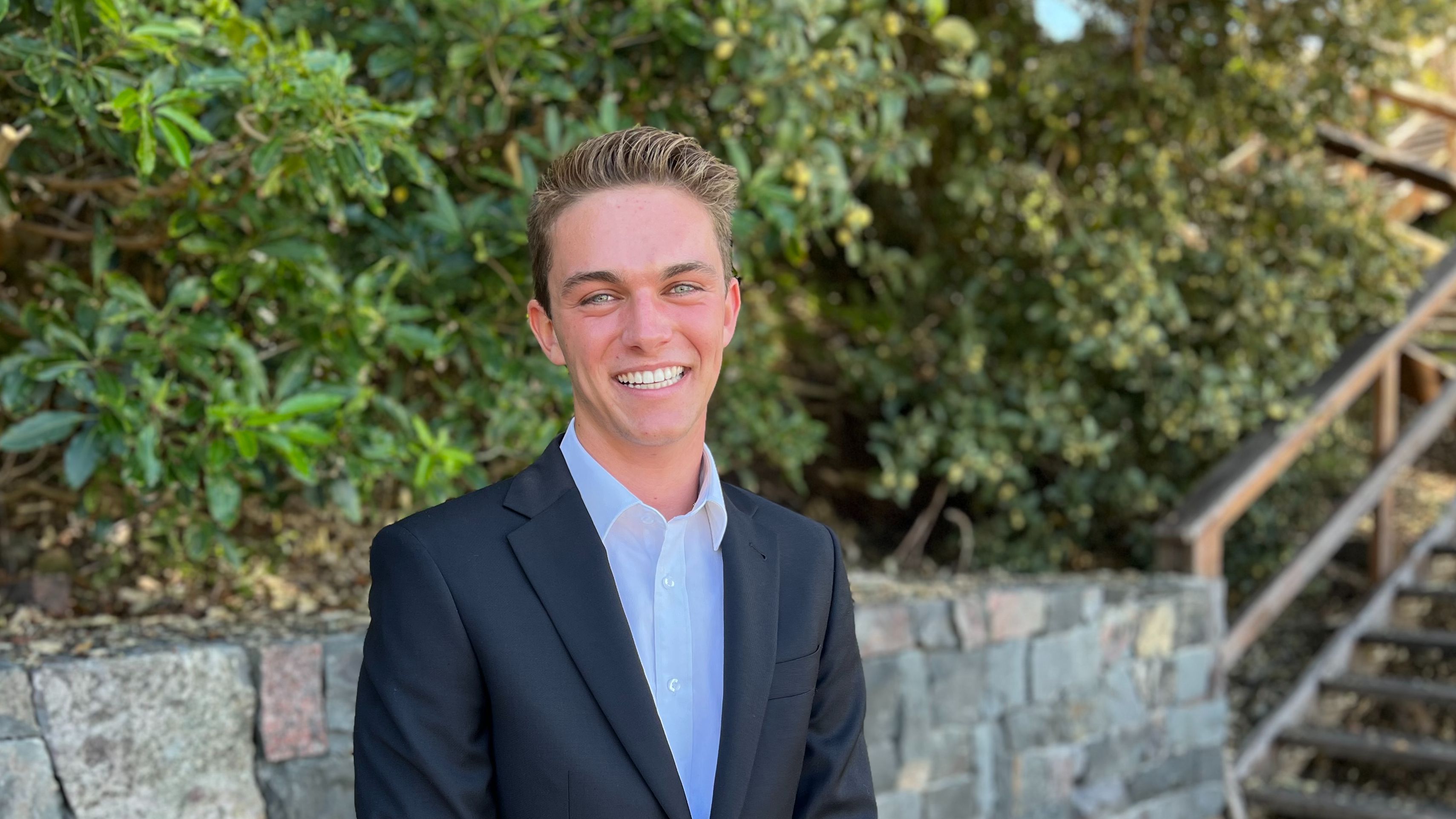 Thomas Bitz - Sales Associate to Ashley-John Hatch - Ray White ...