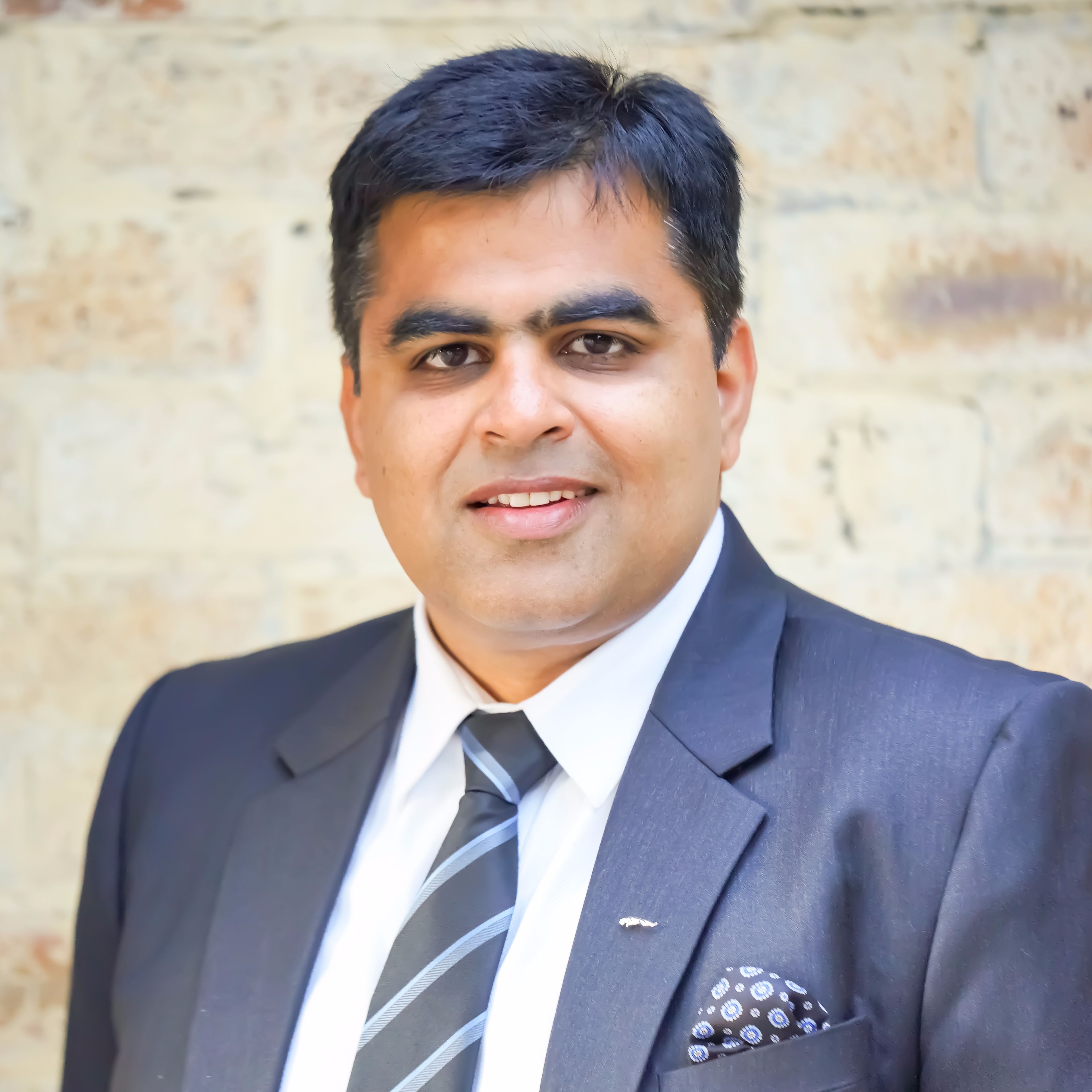 Ash Chawla • Ray White