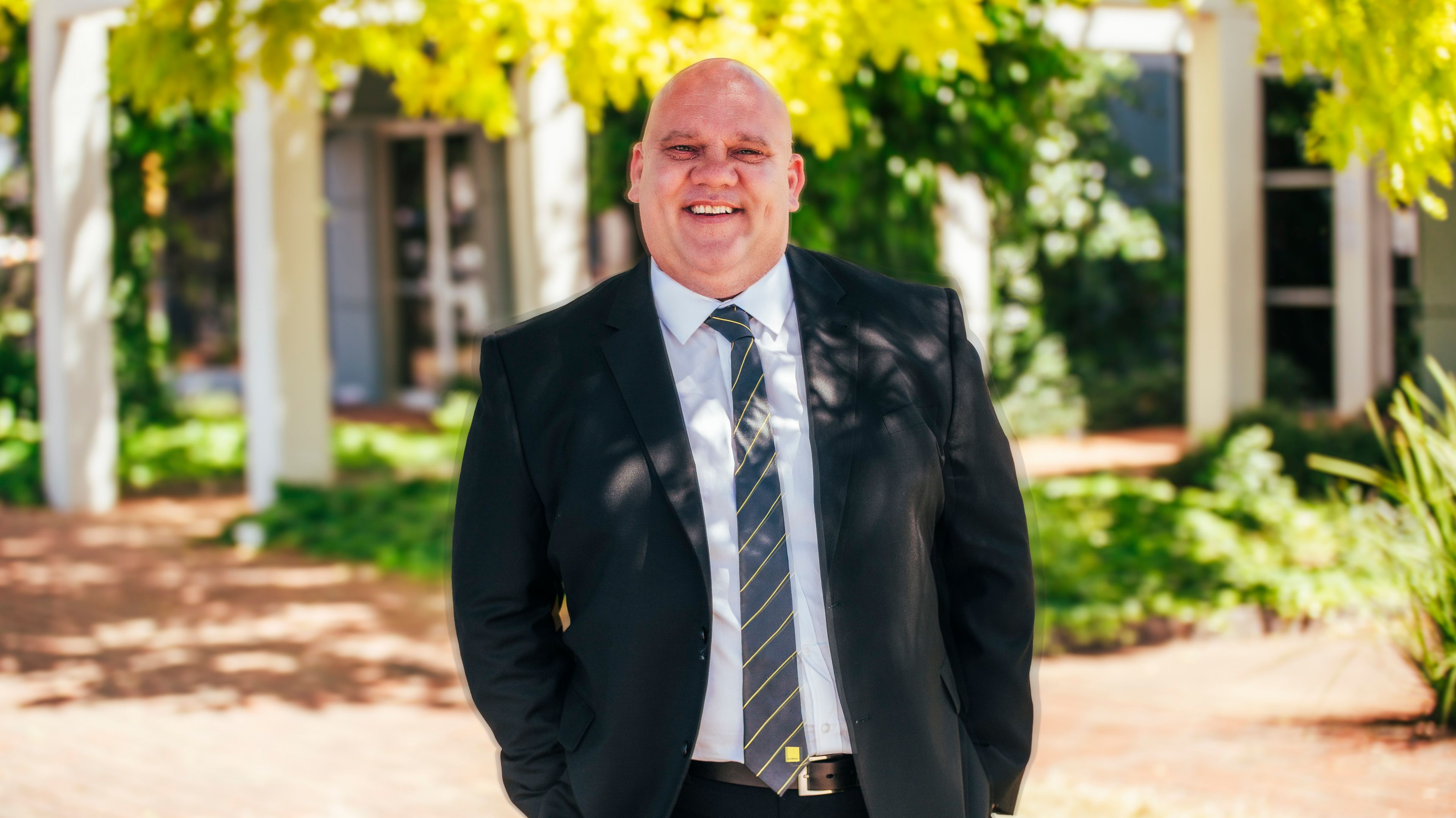 Peter Khamis - Senior Sales Consultant - Ray White Cranbourne