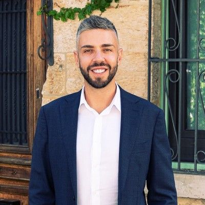 Corey Rotunno-Grant • Ray White