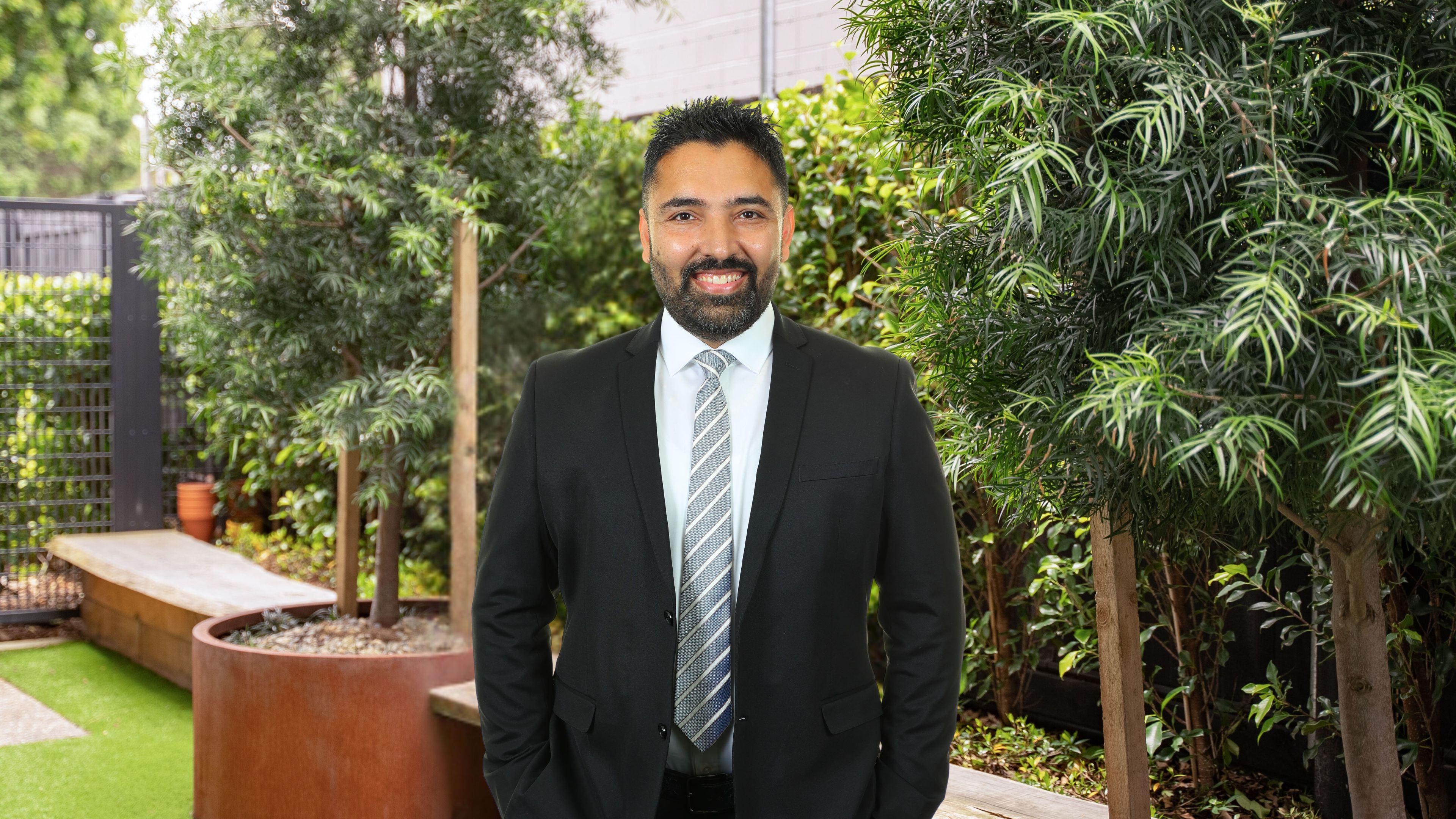 Jas Sandhu - Licensee Salesperson - Ray White Takanini