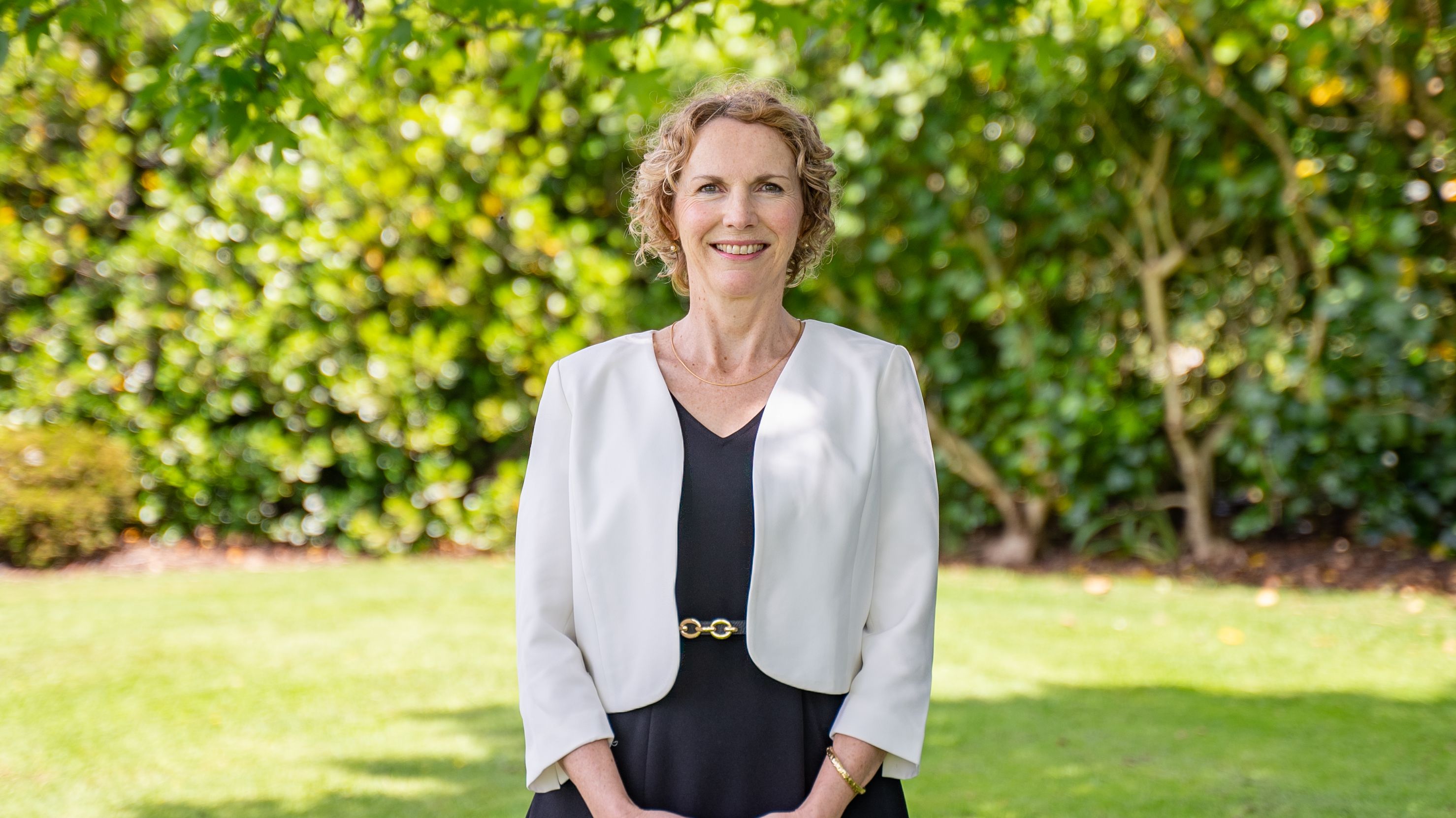 Annette Grayson - Licensee Salesperson - Ray White Karaka