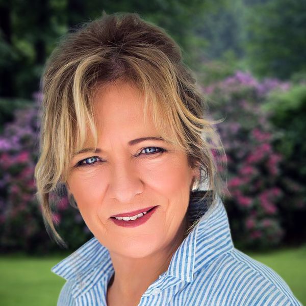 Lynn Lockhart • Ray White New Zealand