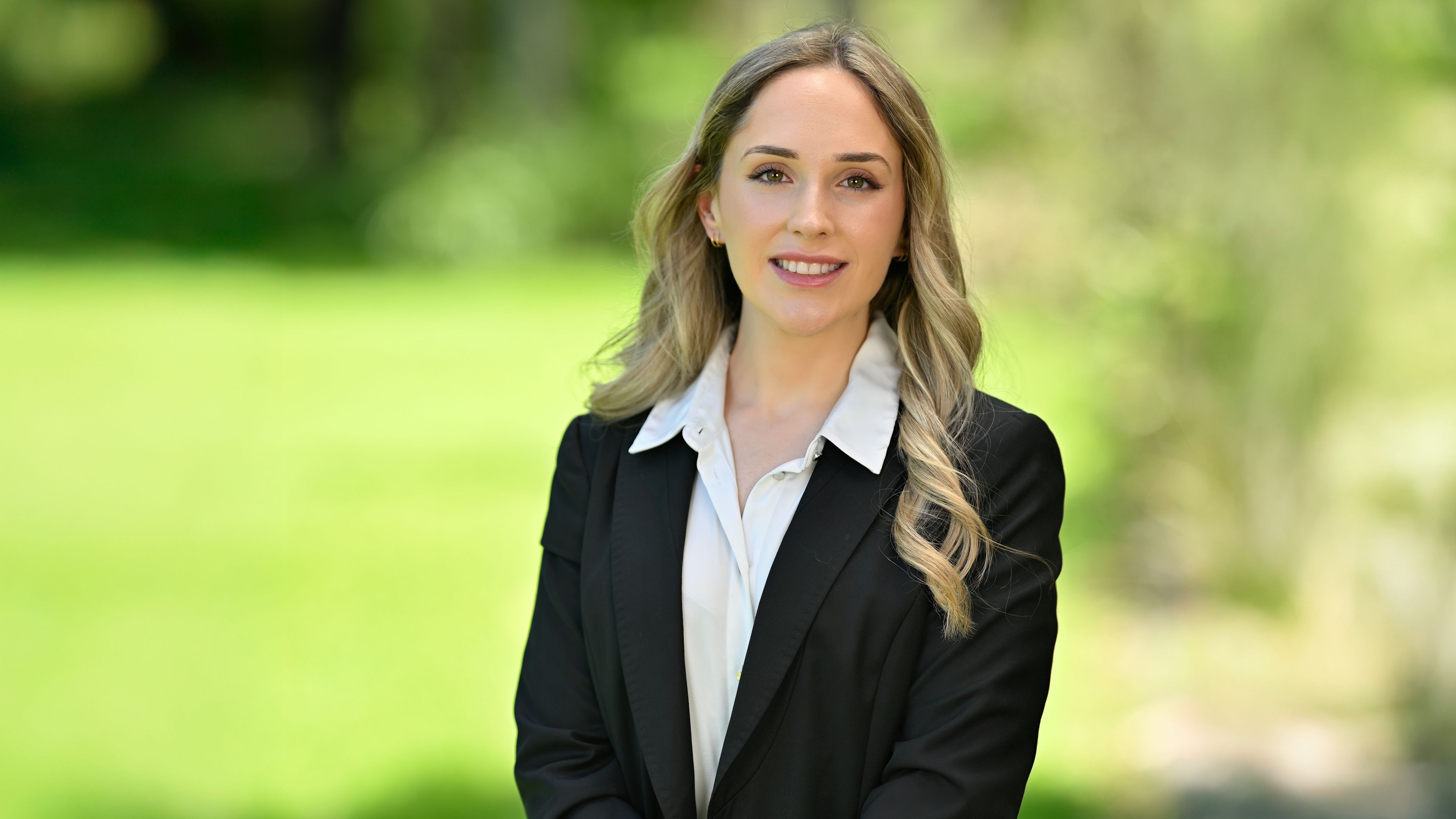 Gabrielle Allen - Sales Consultant to Melinda Kirby - Ray White Rockhampton