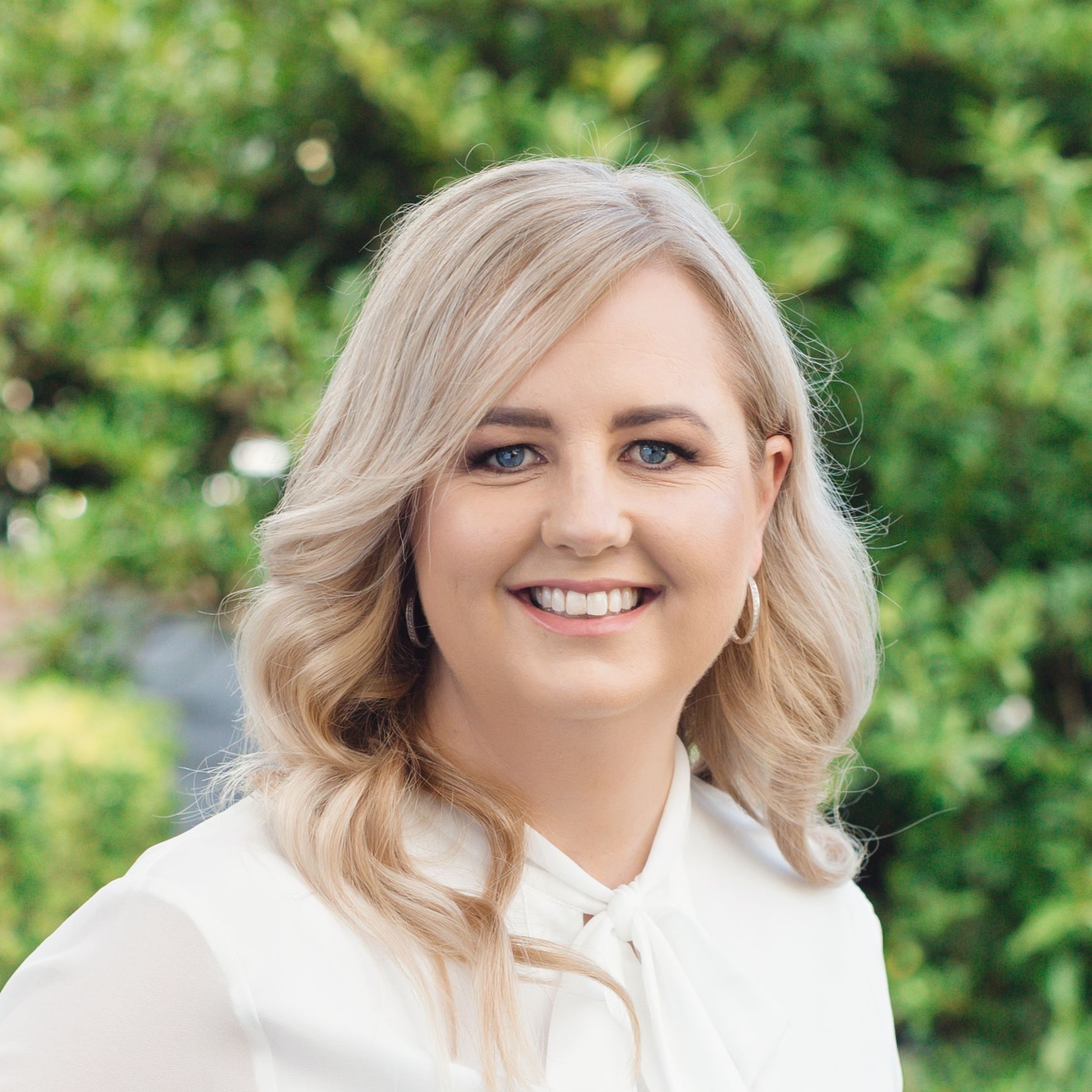 Leearna Roberts • Ray White