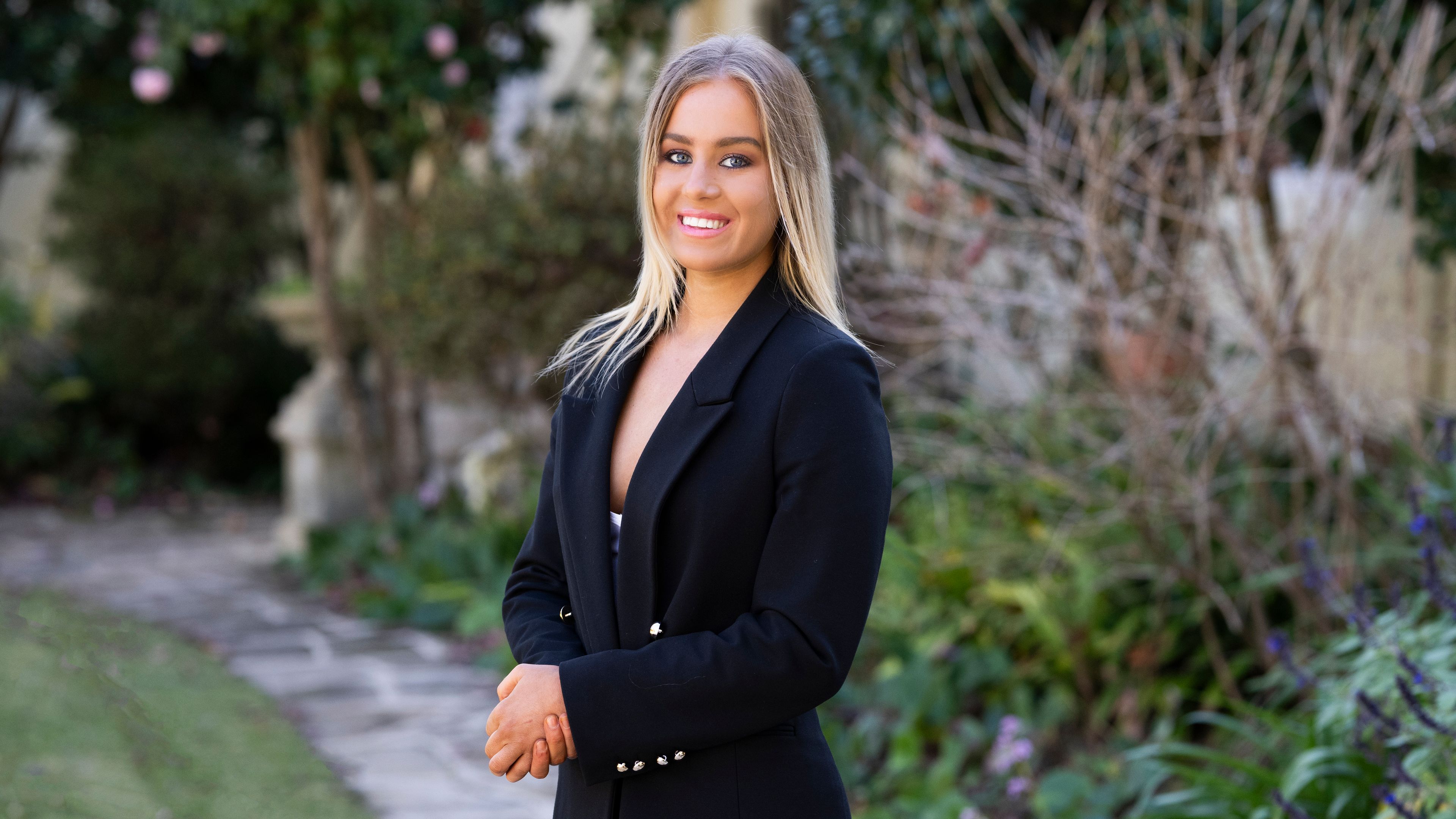 Emily Ashman - Sales Associate to Amy Kaslar - Ray White Upper North Shore