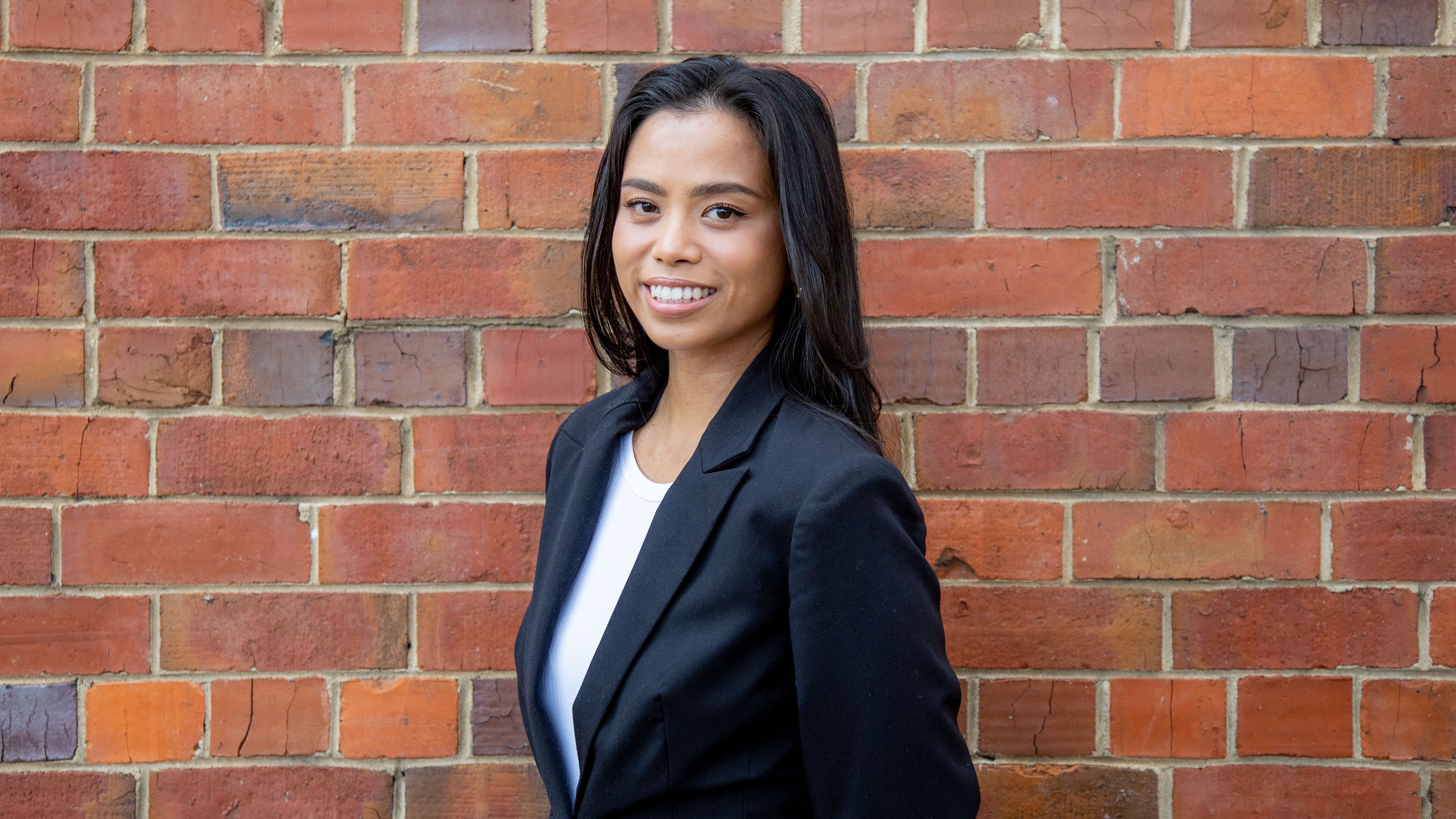 Hanessa Blanza - Sales Agent - Ray White Albury Central | Real Estate ...
