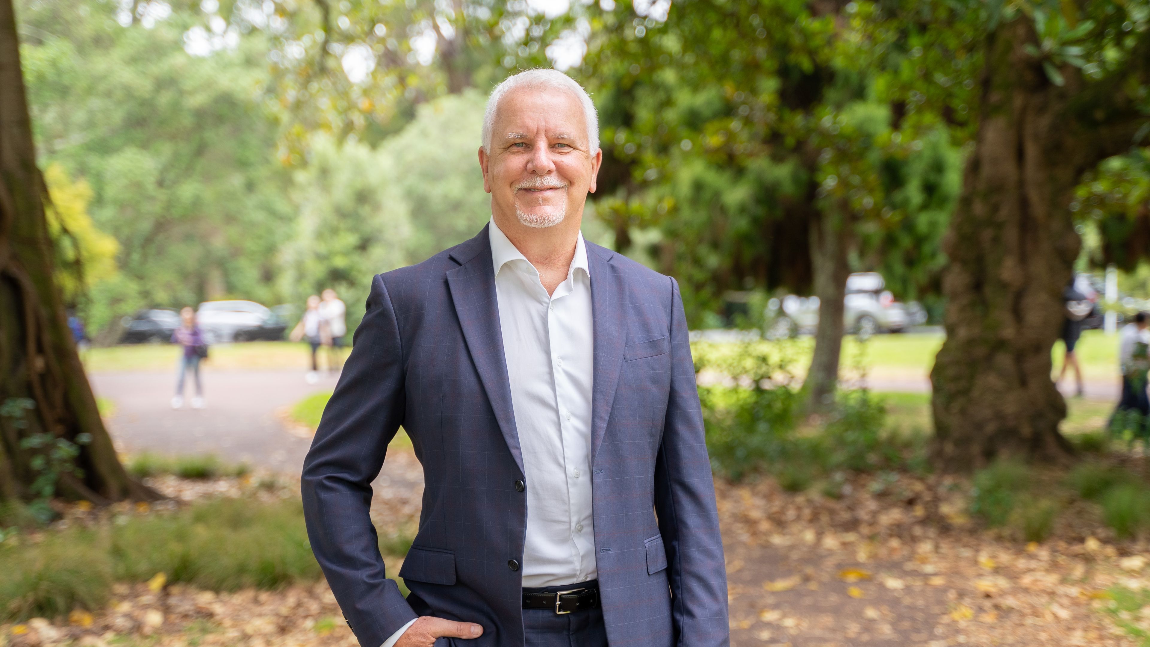 Stuart Robertson - Licensee Salesperson - Ray White Epsom