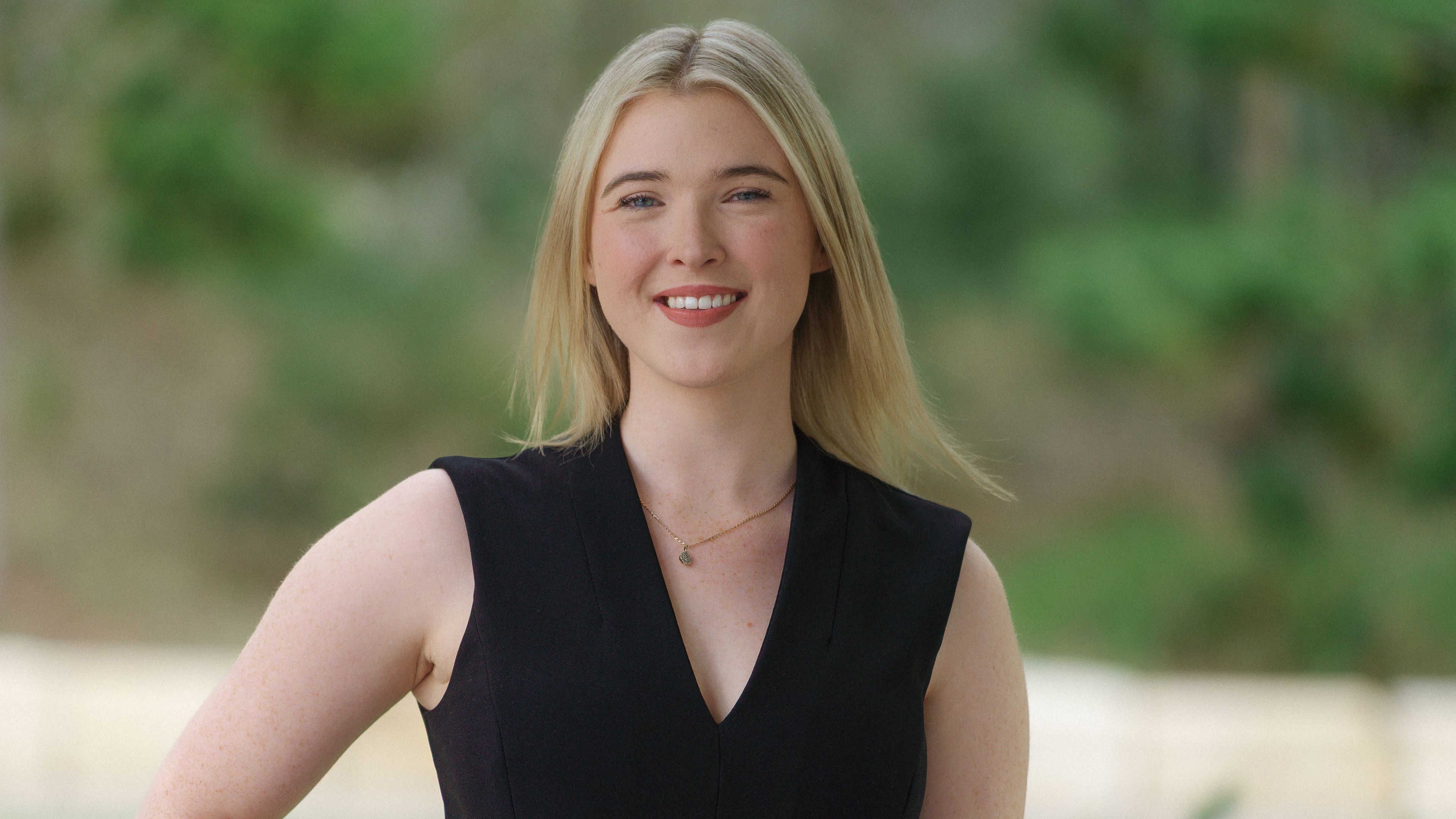 Erin Cumming - SALES PROFESSIONAL - Ray White AKG