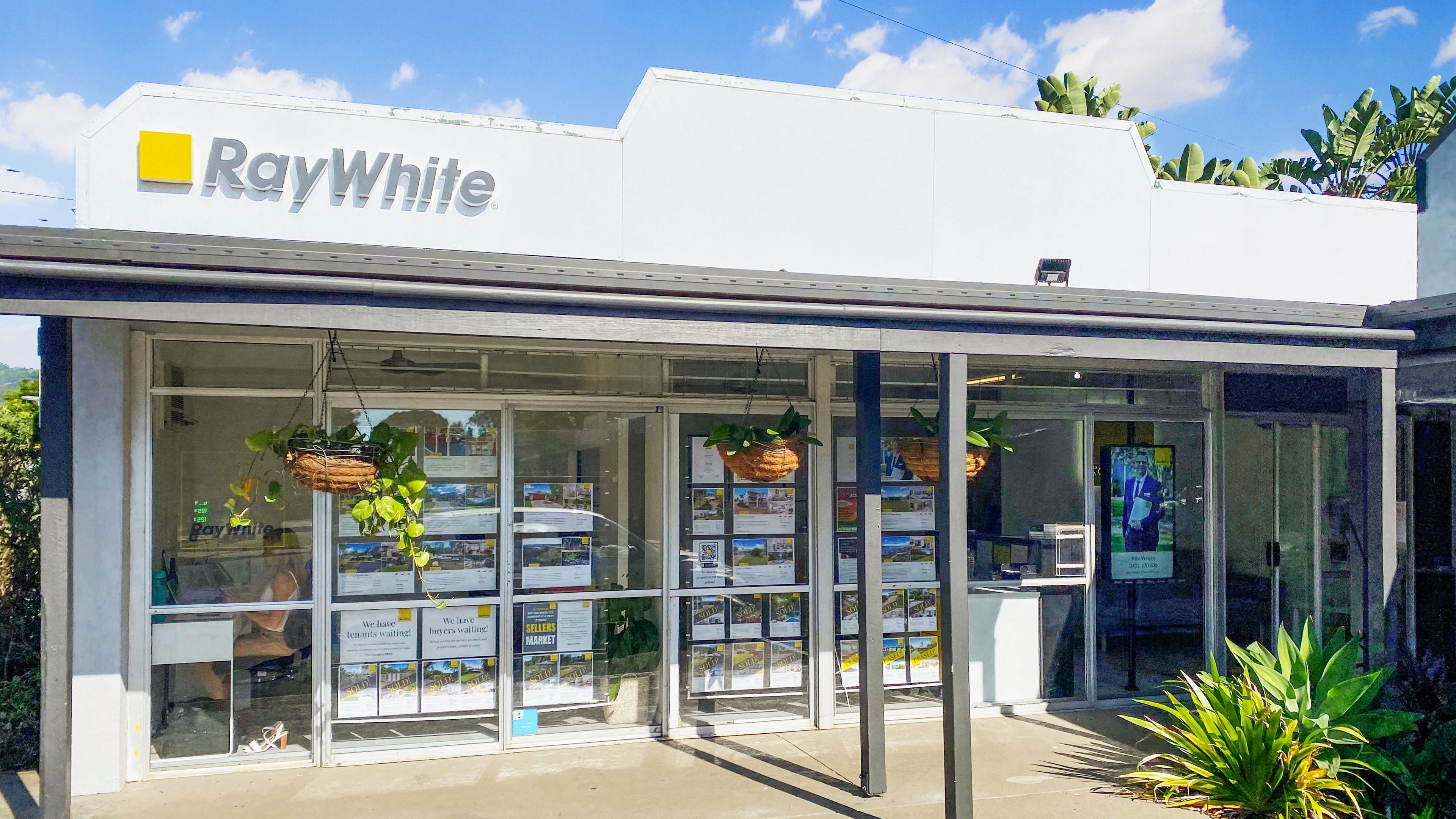 Ray White Mooloolah Valley