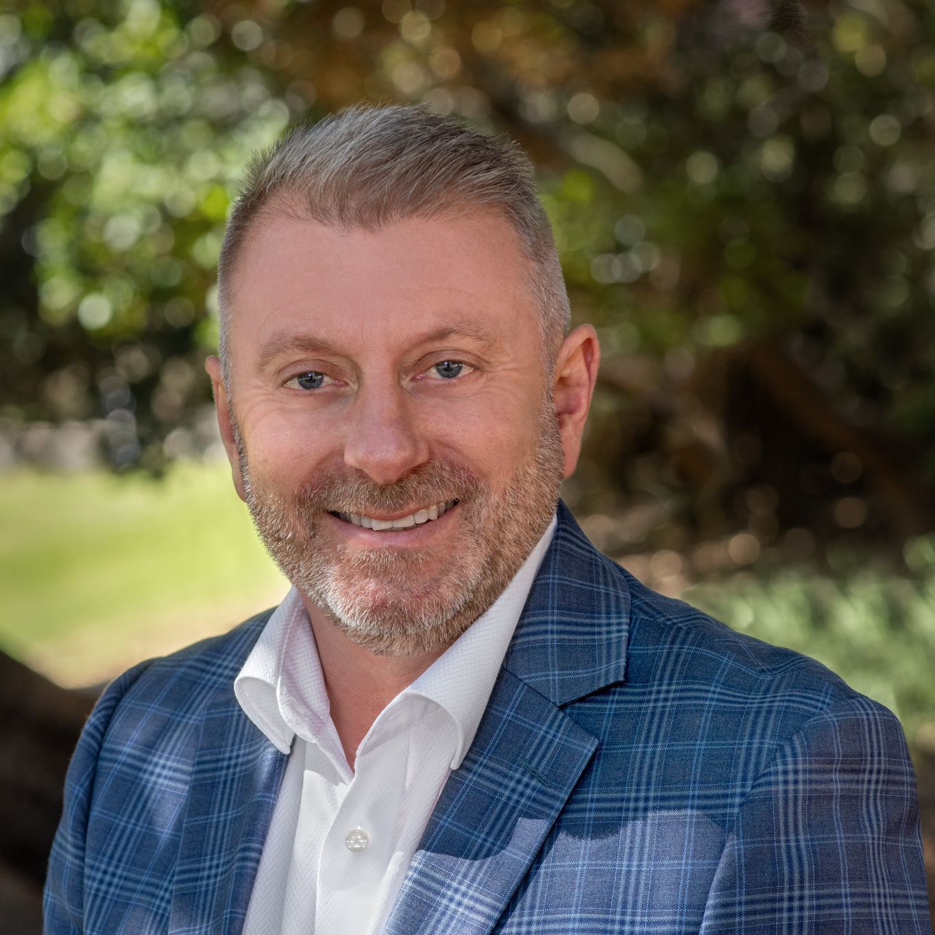 Darren Penn - Principal & Director of Sales - Ray White Newcastle ...