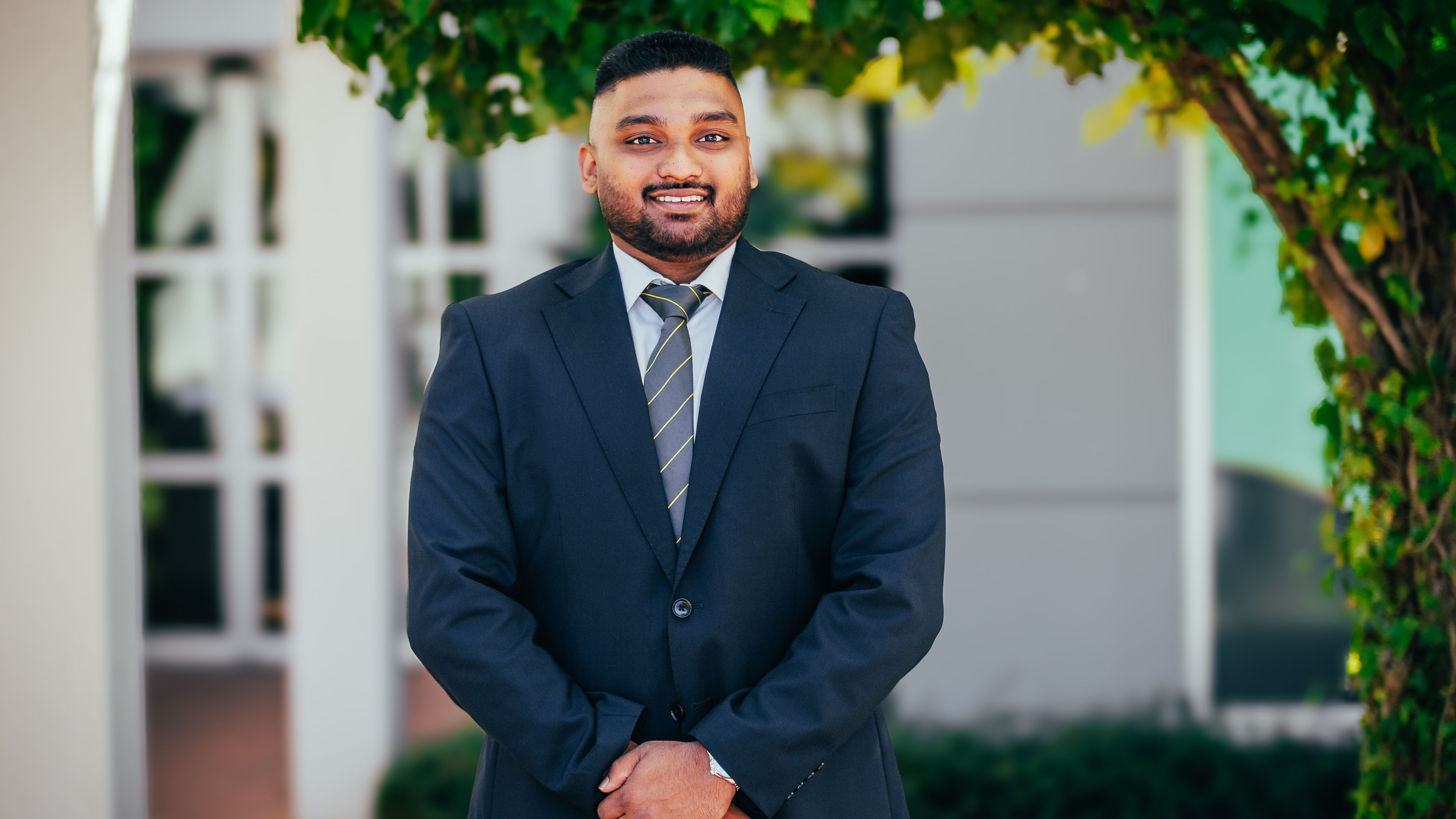 Pasan Bethmage - Sales Associate to Paul Ringeri - Ray White Cranbourne