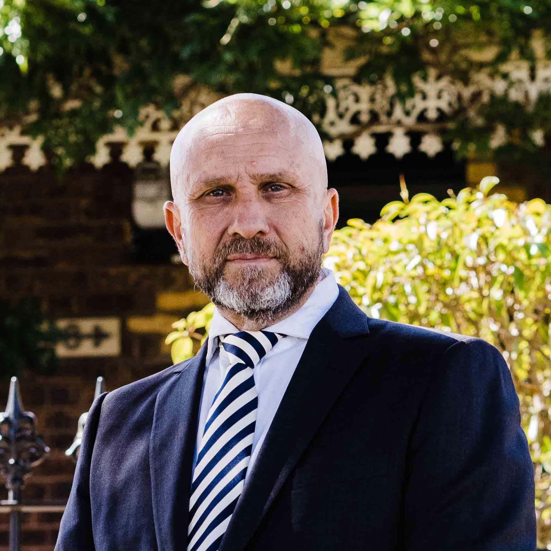 Vince Carnevale - Managing Director | OIEC - Ray White Pascoe Vale