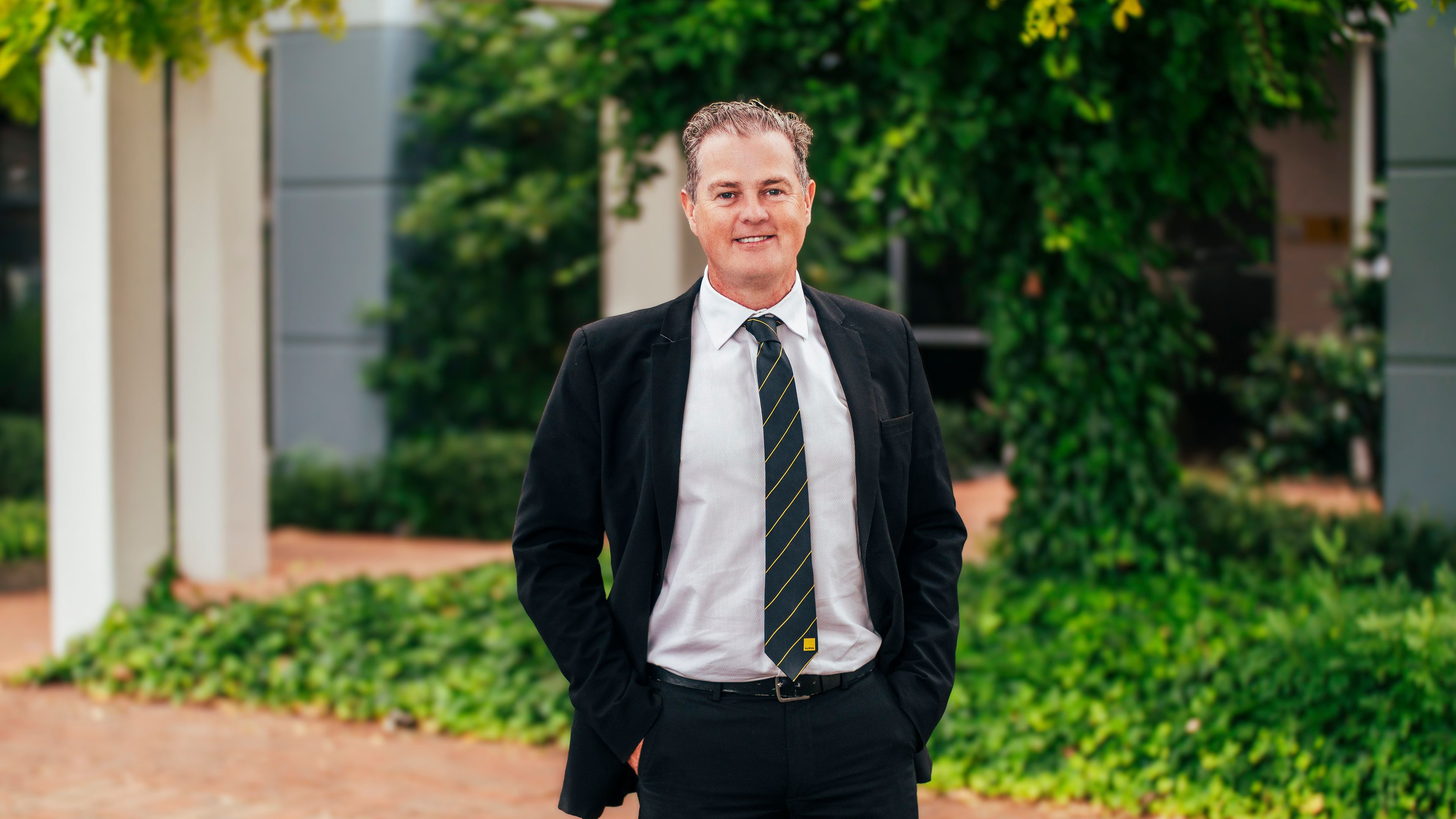 Russell Muir - Sales Team Manager - Ray White Bendigo