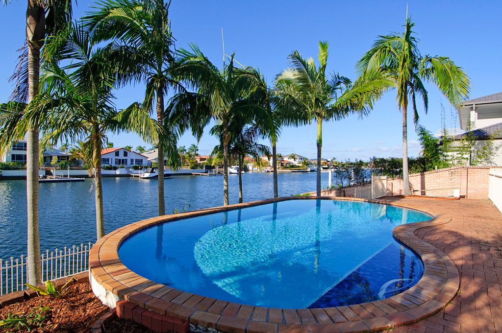 69 Limetree Parade, RUNAWAY BAY, QLD 4216 - Sold House - Ray White ...