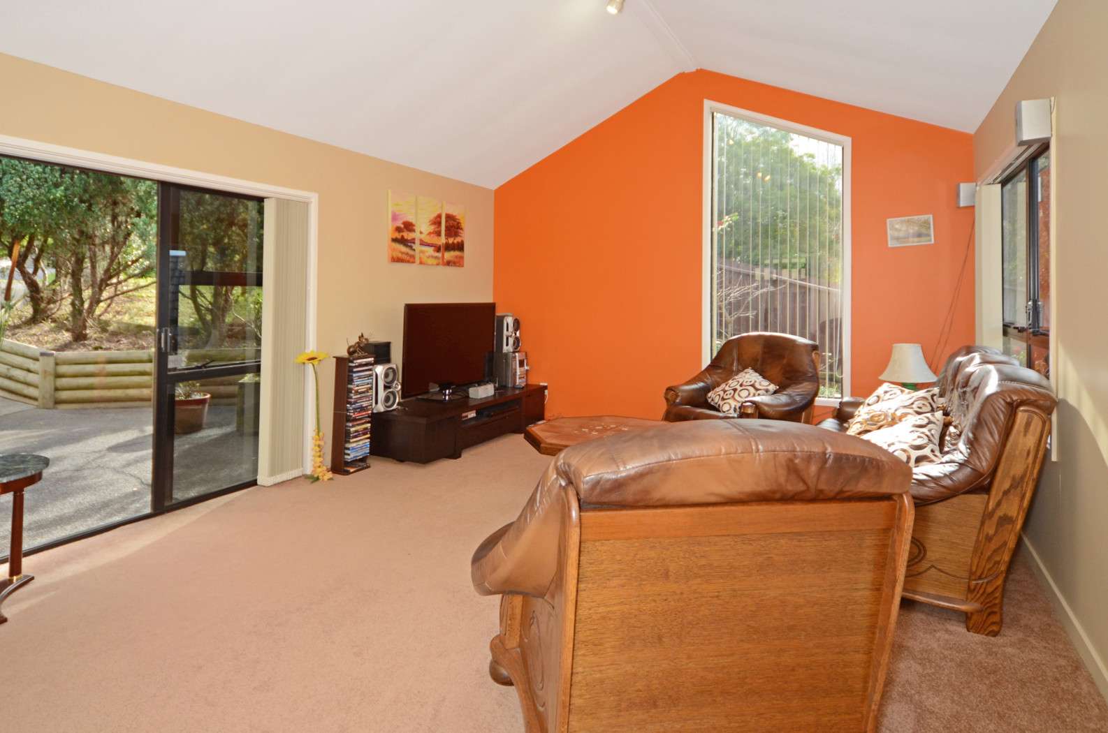 86 Nigel Road, Browns Bay, North Shore City | Real Estate | Ray White ...