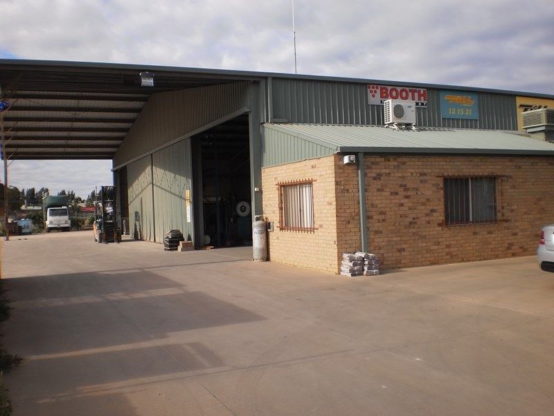 Wade Transport , Griffith, NSW – Business For Sale • Ray White