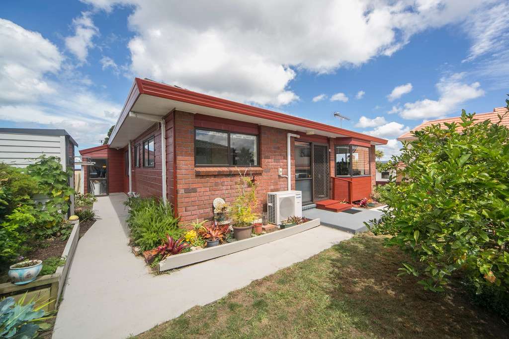 2/111 Donovan Street, Blockhouse Bay, Auckland City | Real Estate | Ray ...