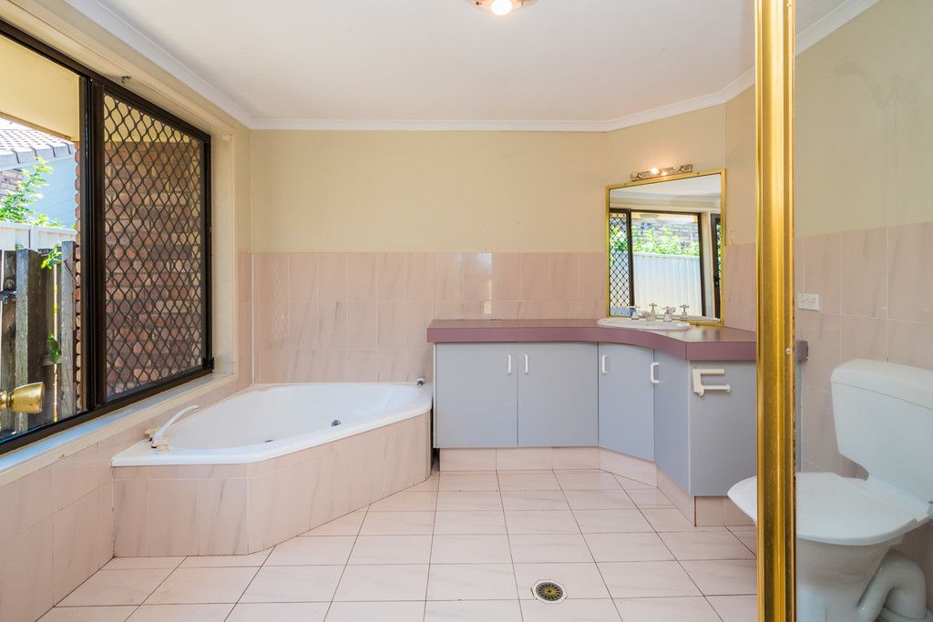 4 Darnay Road, Broadbeach Waters, QLD 4218 - Sold House - Ray White ...