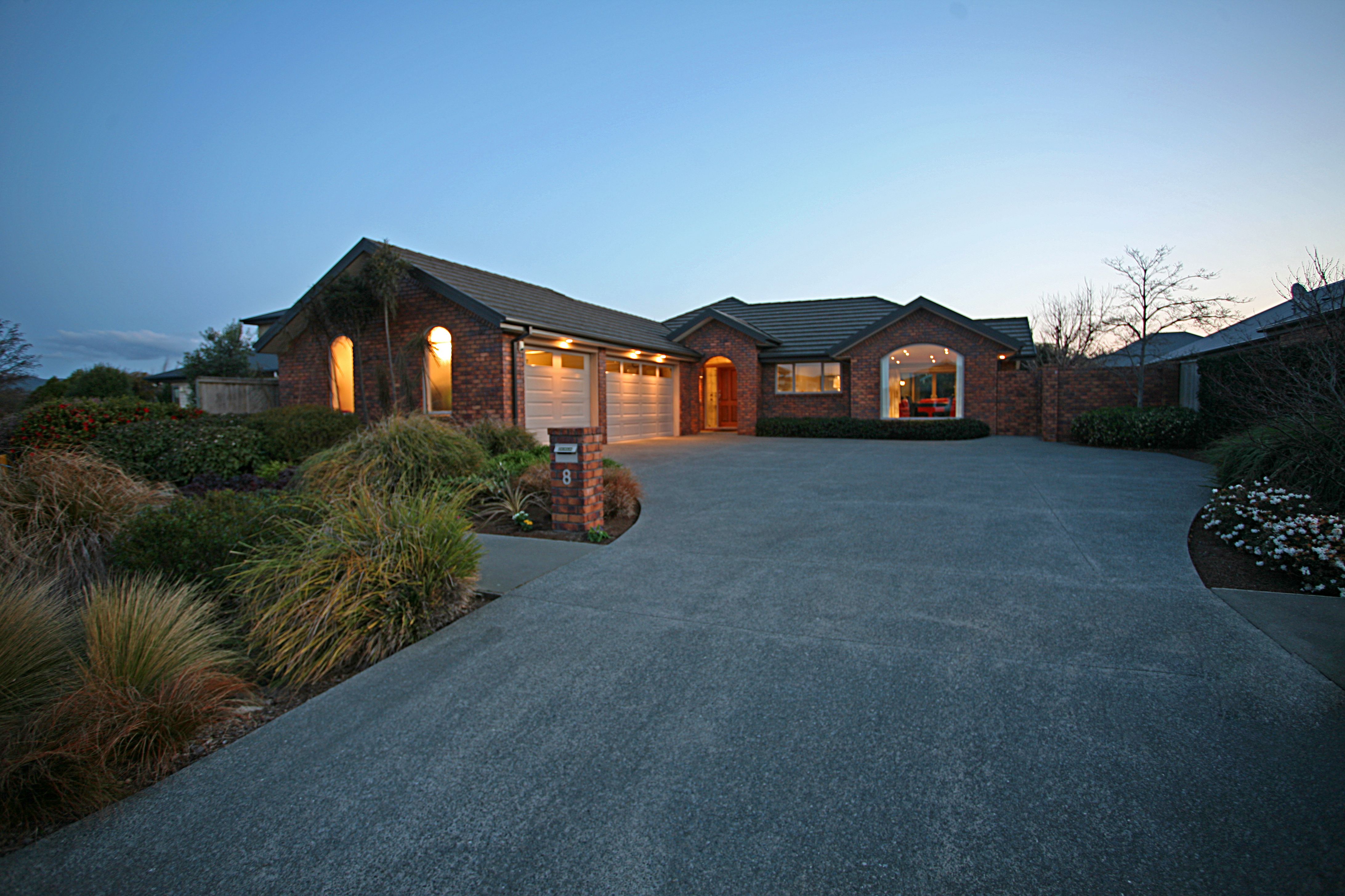 8 Saddleback Green, Halswell, Christchurch City 8025 - Sold House - Ray ...