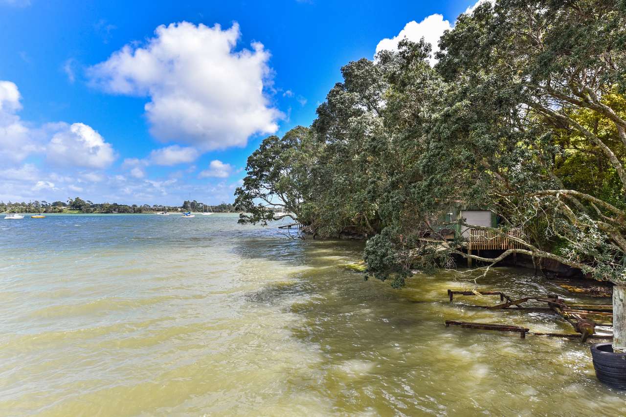 25 Beach Haven Road, Beach Haven, North Shore City | Real Estate | Ray ...