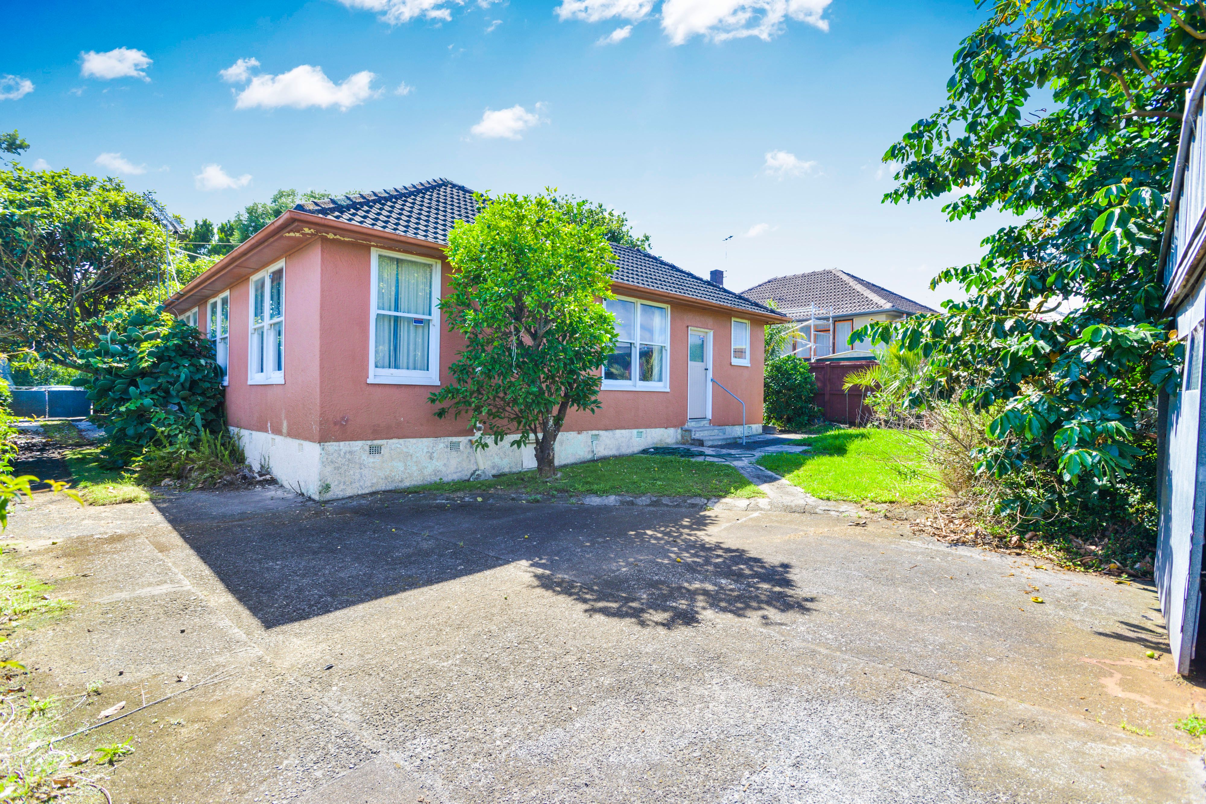 31 Coates Crescent, Panmure, Auckland City 1072 - Sold House - Ray ...