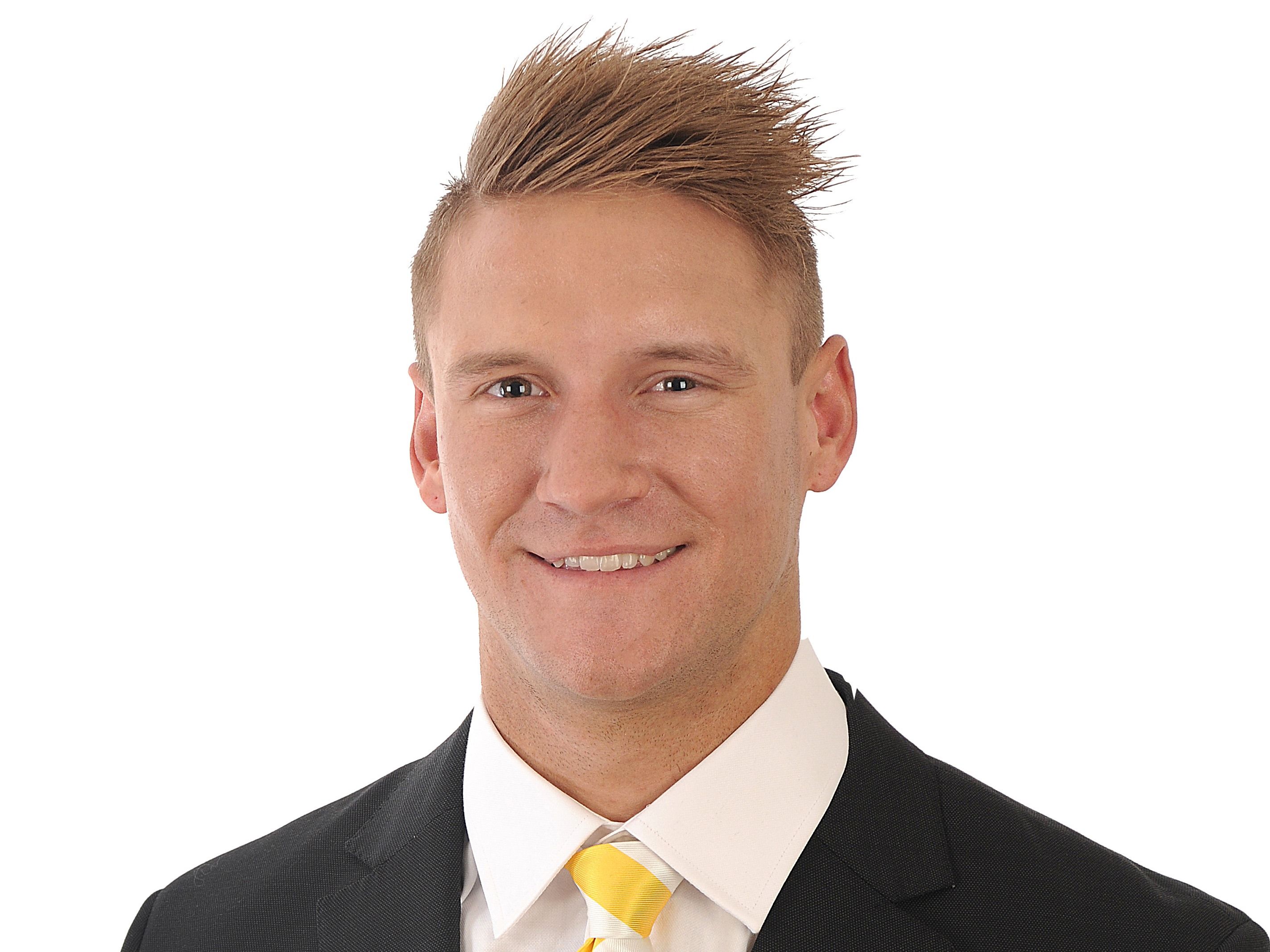 Aaron wins office challenge - News - Ray White The Bayside Group