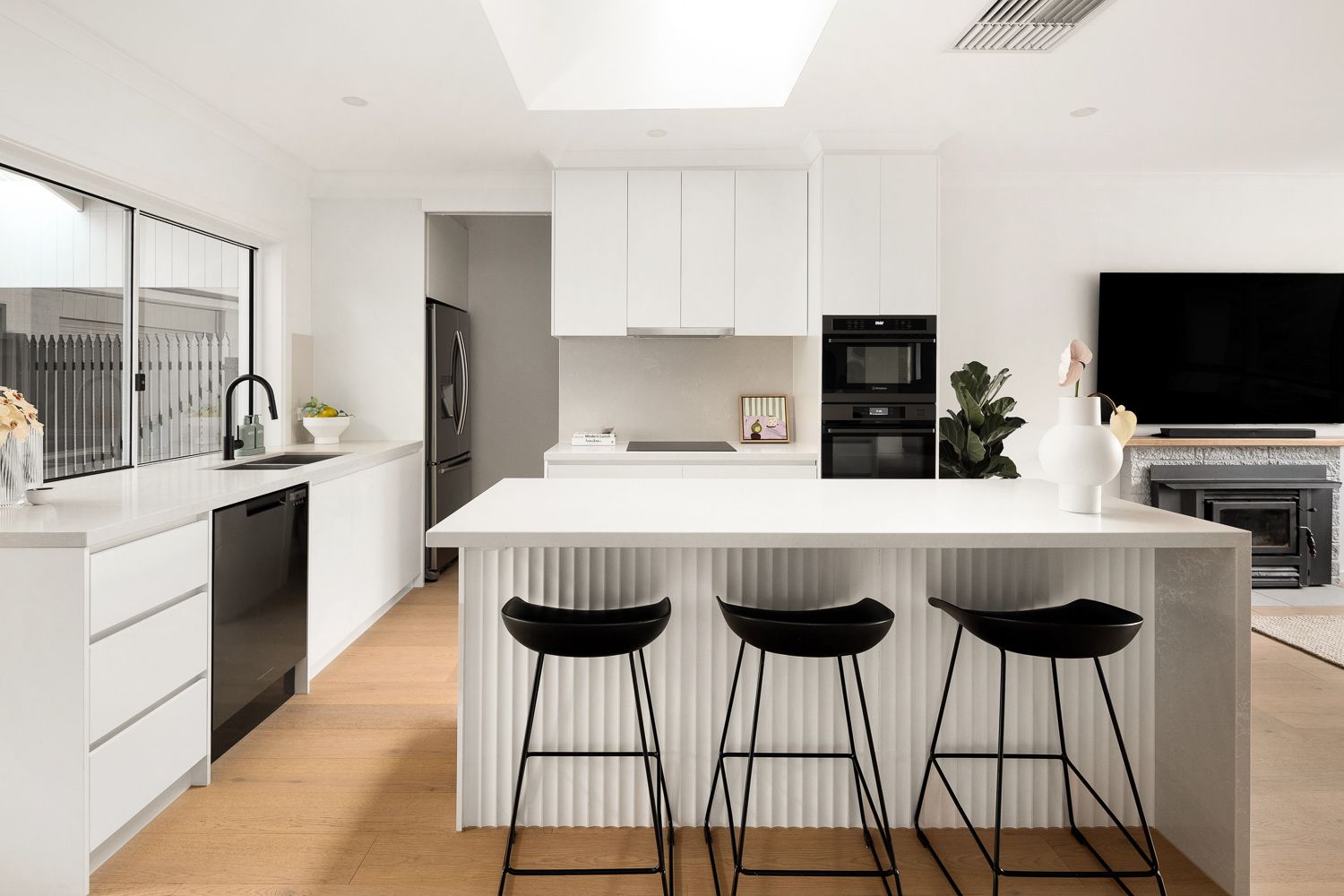 Achieve effortless summer style in three easy steps - News - Ray White ...