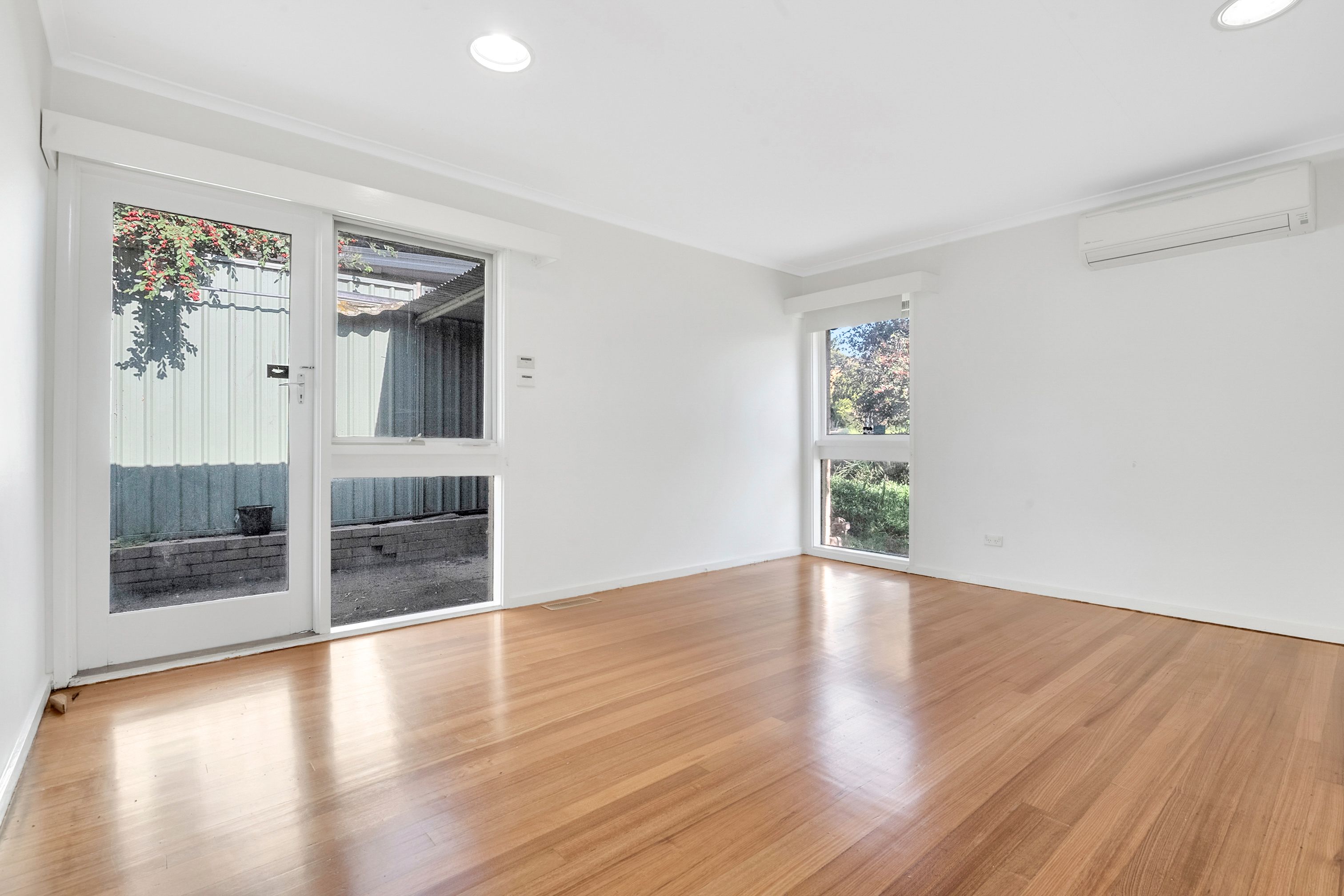 4 Outlook Rise, Bundoora, VIC 3083 - Leased House - Ray White Bundoora